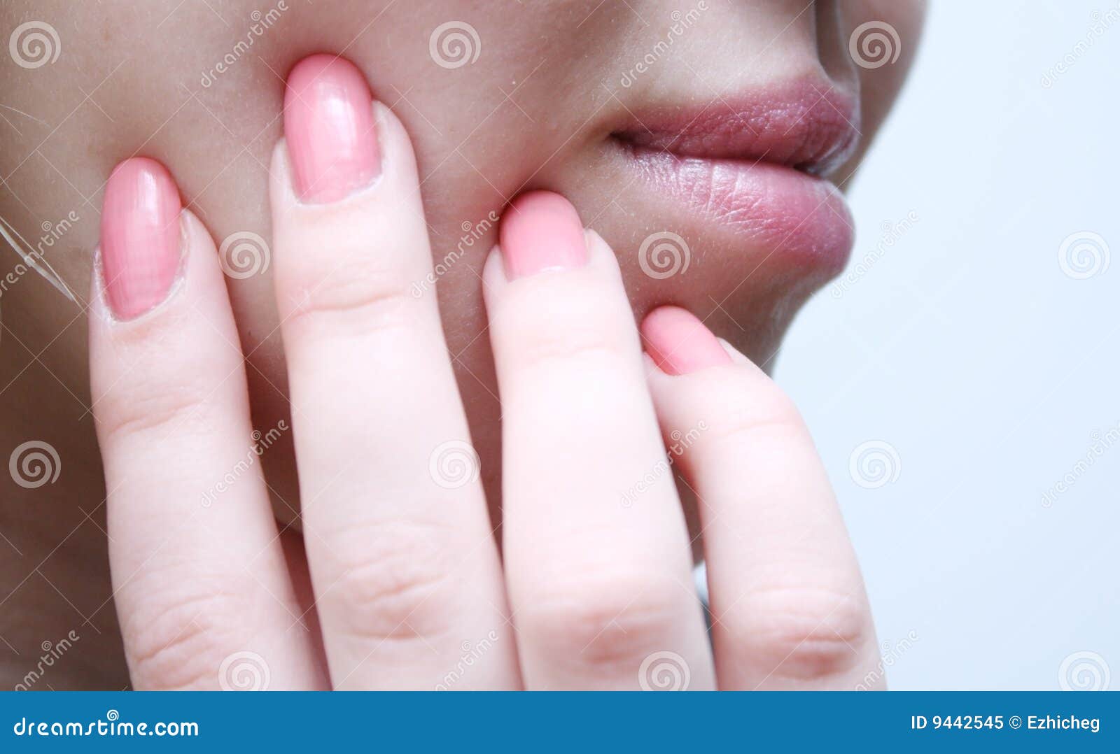 Manicuring image stock. Image du sain, adulte, main, féminité - 9442545