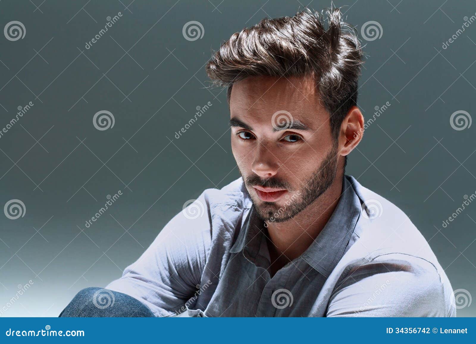 Manier mannelijk model stock foto. Image of vriendschappelijk - 34356742
