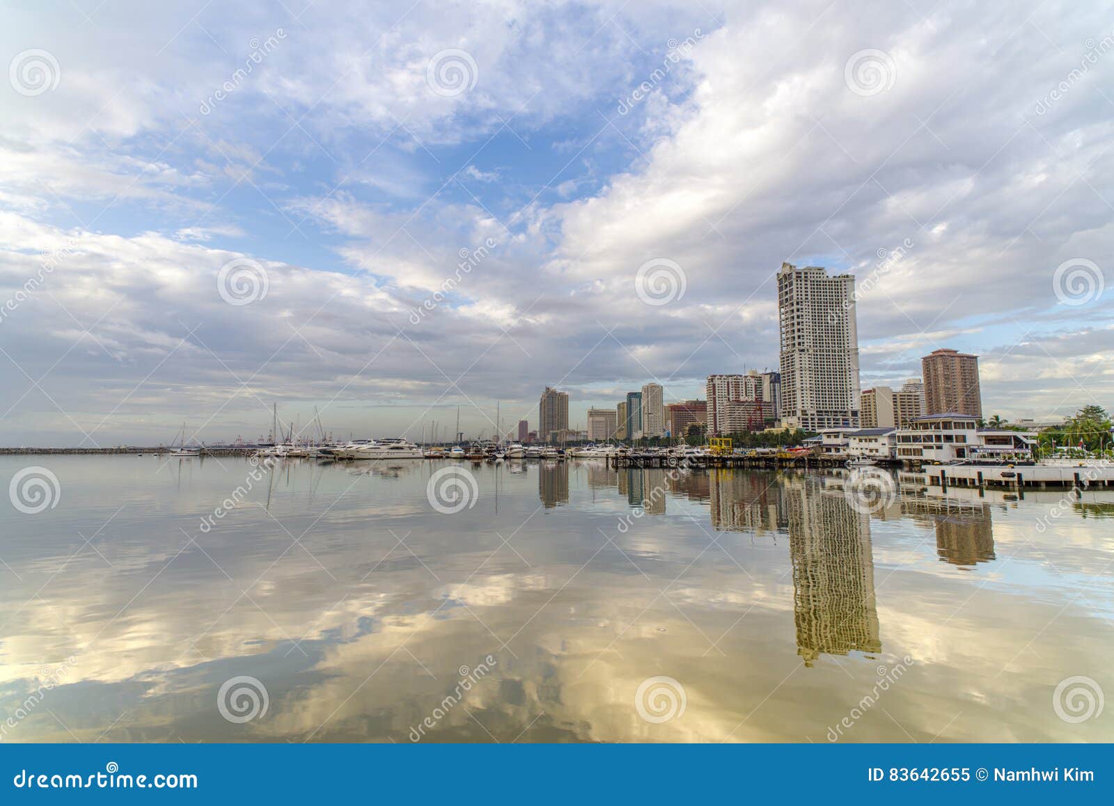 Manila Bay at Harbor Square Editorial Image - Image of landscape, view ...