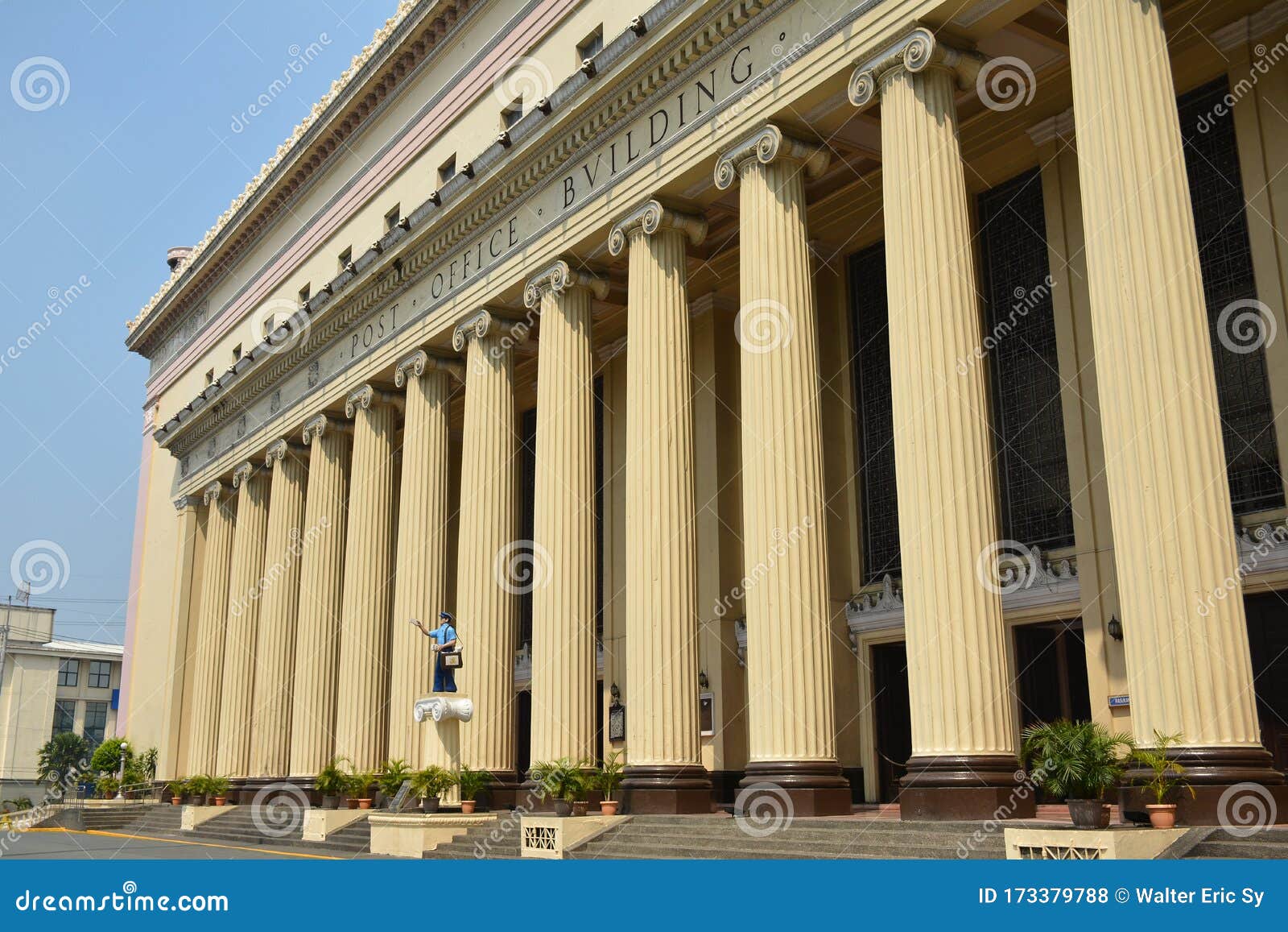 Manila Central Post Office or Also Known As Post Office Building Facade ...