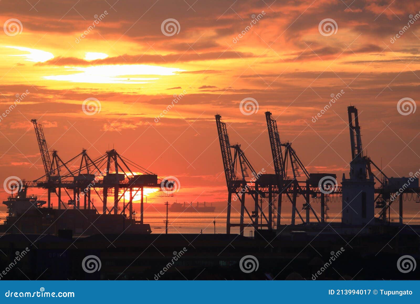 Manila harbor, Philippines stock image. Image of transport - 213994017