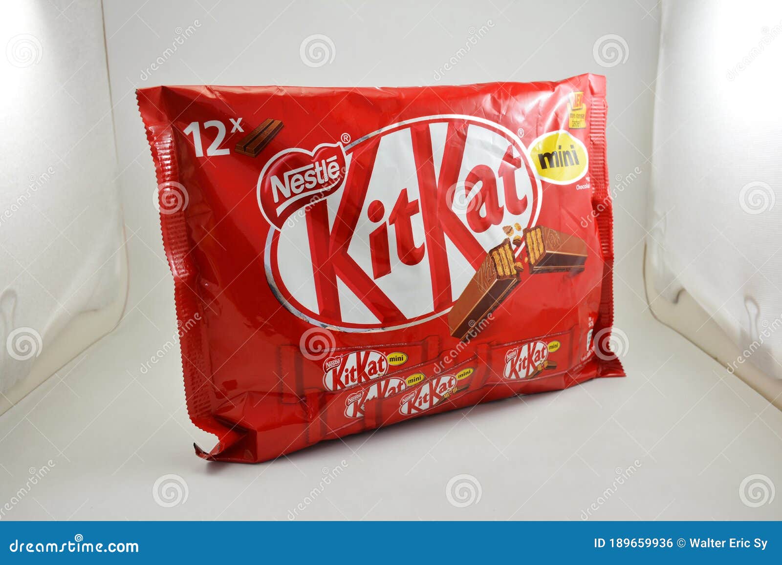 Nestle Kit Kat Mini Chocolate in Manila, Philippines Editorial Photo ...
