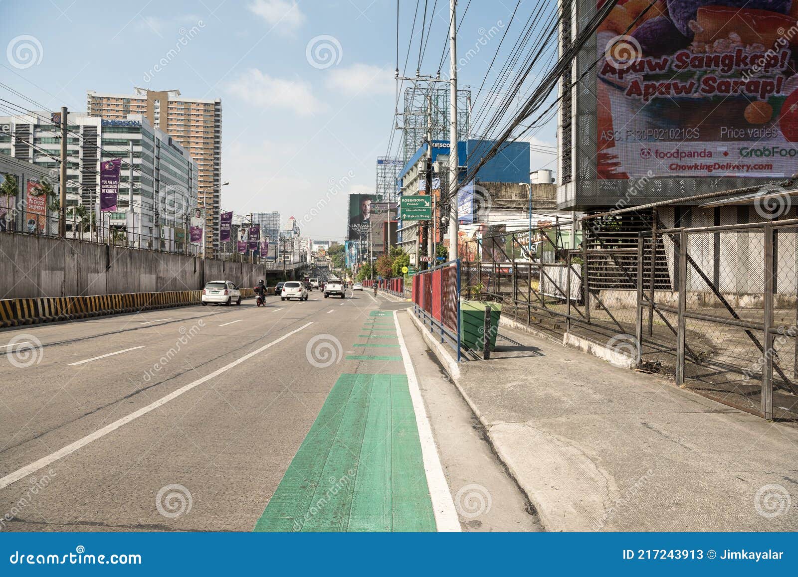 The Empty Streets of Manila during the Covid 19 Pandemic Lockdown ...