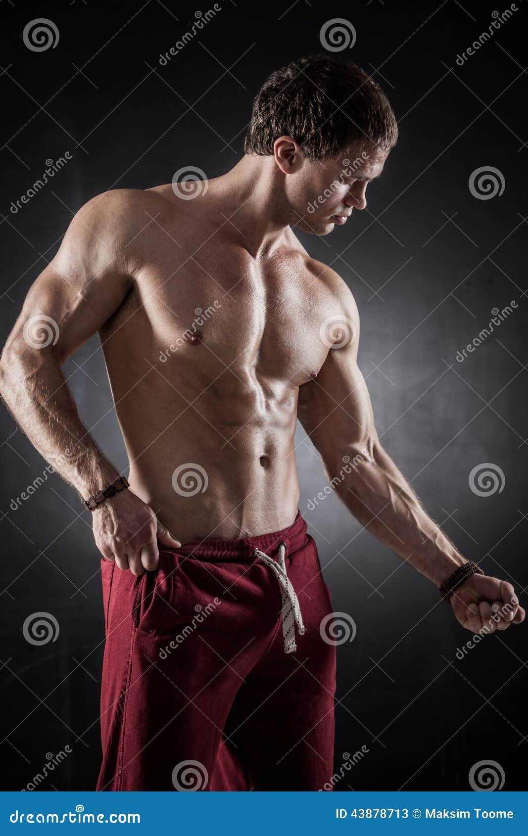 Manlig Modell För Kondition Fotografering för Bildbyråer - Bild av ...