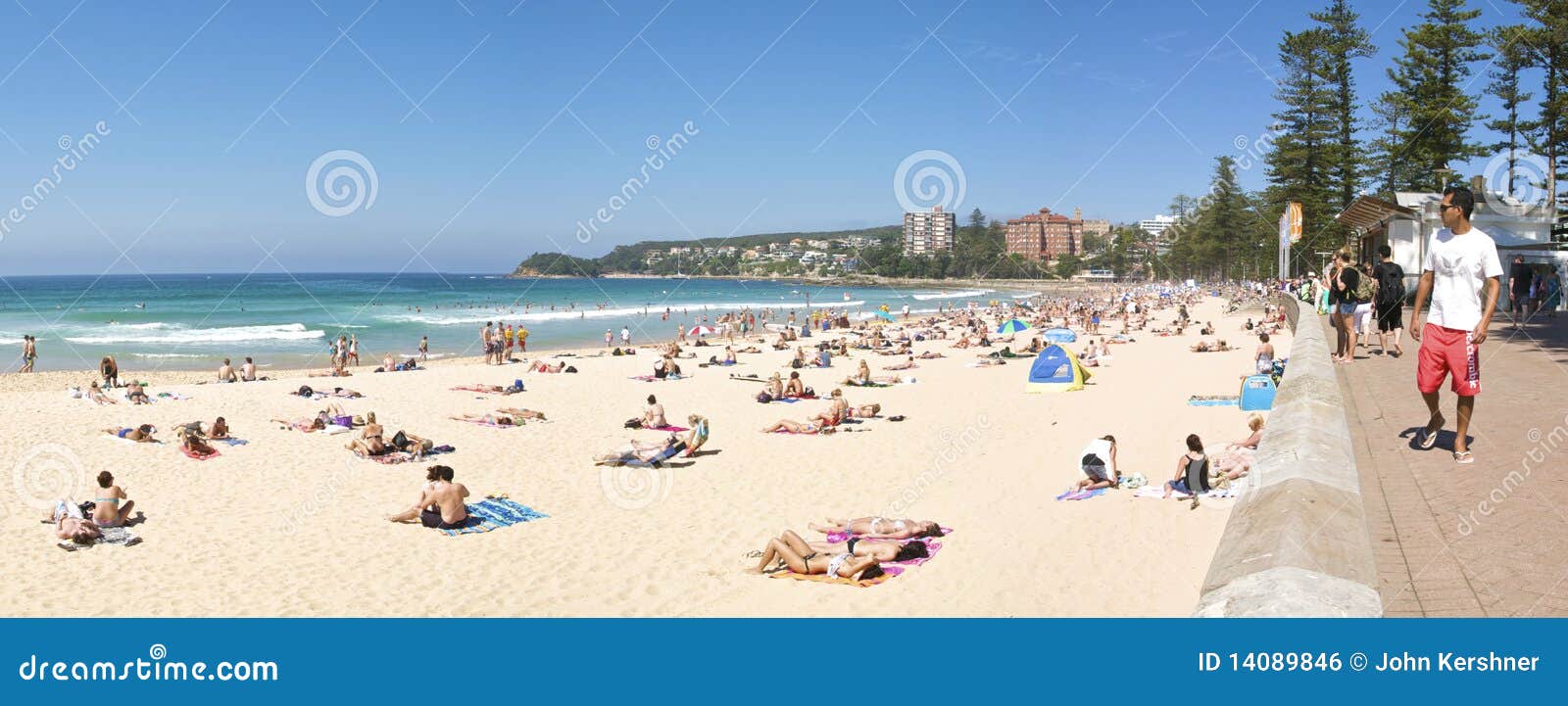 Manly Beach Panorama editorial photo. Image of ocean - 14089846