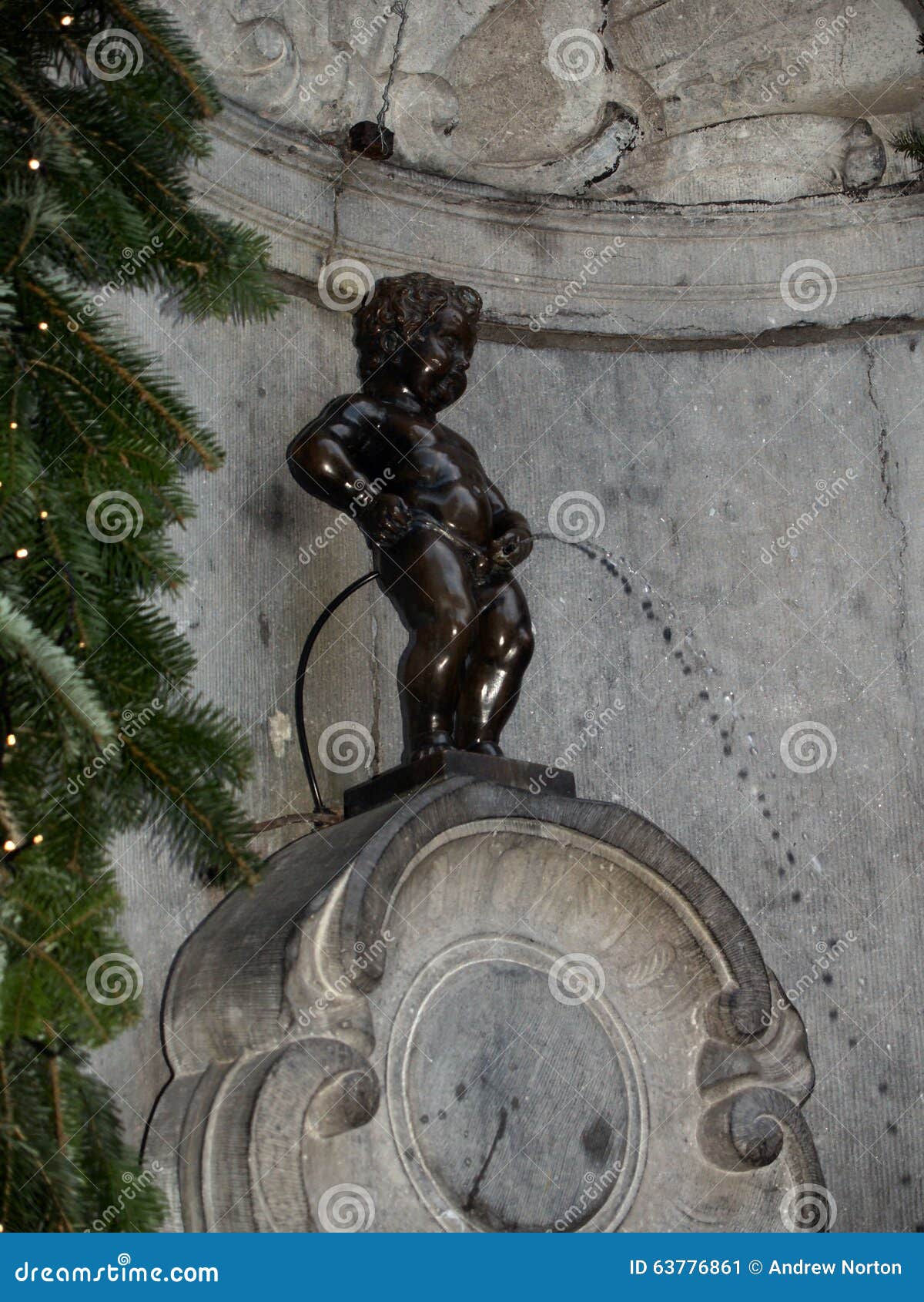 Manneken Pis imagen de archivo. Imagen de sabido, orina - 63776861