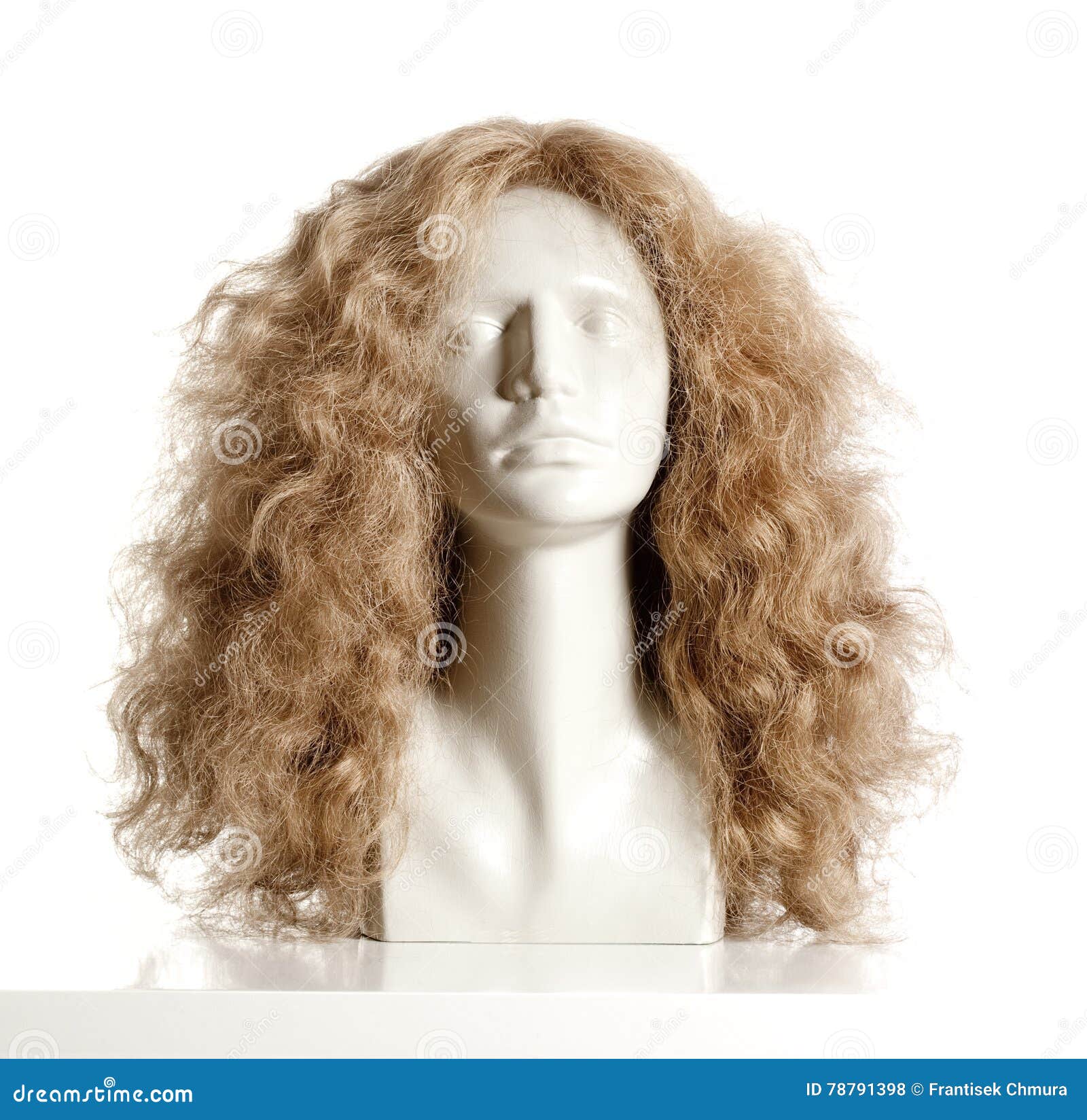 Mannequin Female Head with Wig Stock Photo - Image of mannequin, hair ...
