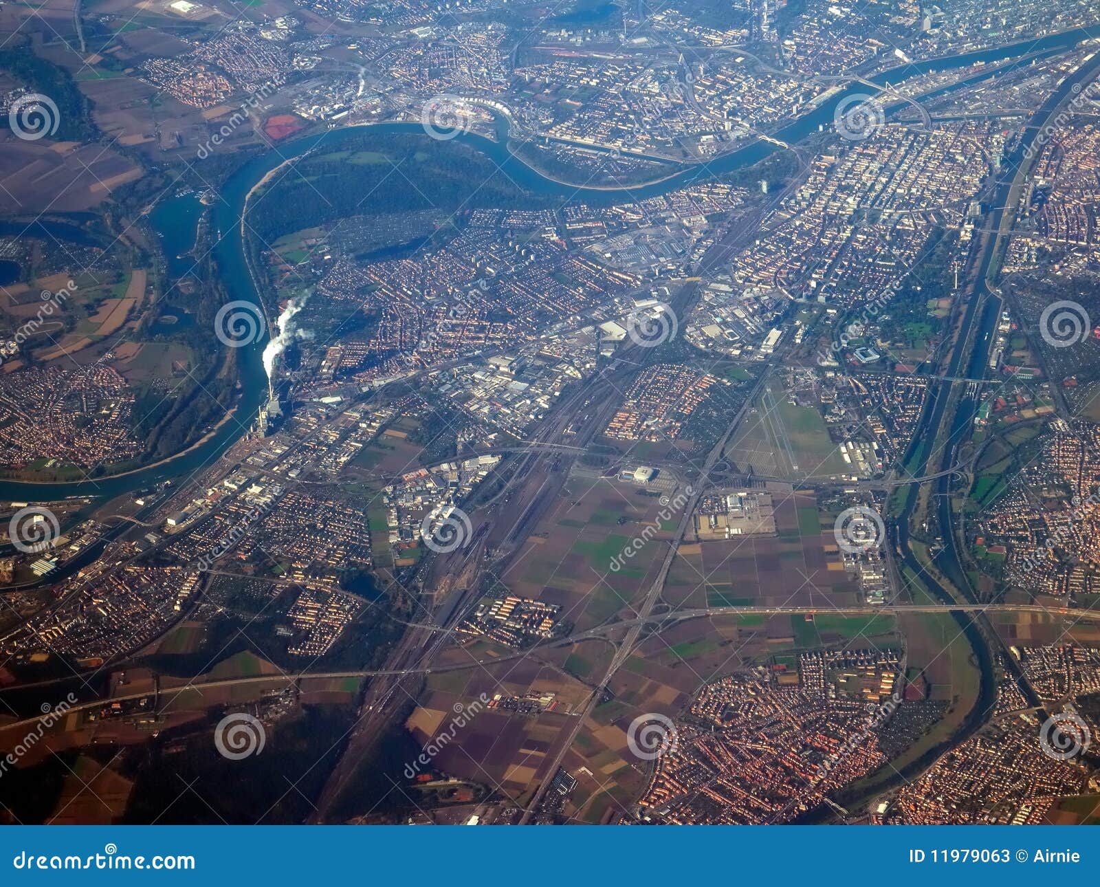 Mannheim stock image. Image of living, plant, town, river - 11979063