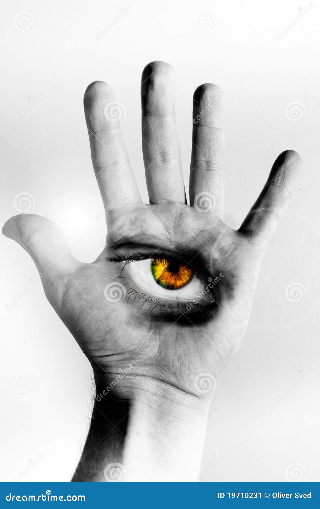 Mano con el ojo imagen de archivo. Imagen de fondo, gente - 19710231