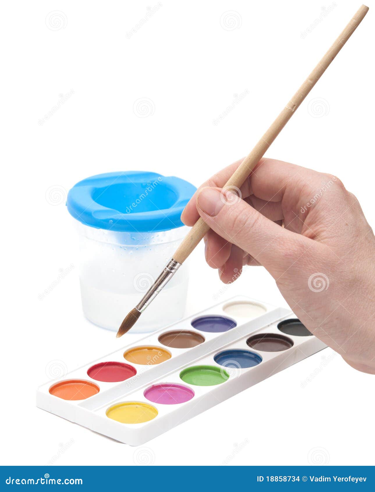 Mano con il pennello fotografia stock. Immagine di mano - 18858734