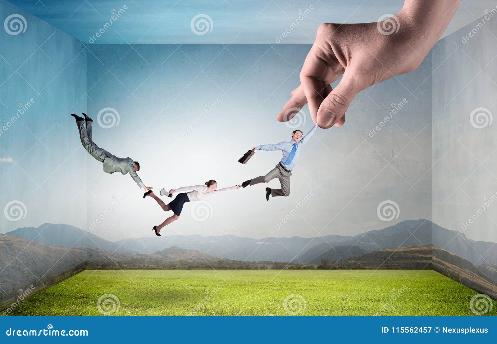 Mano Del Poder Y Del Control Técnicas Mixtas Imagen de archivo - Imagen ...