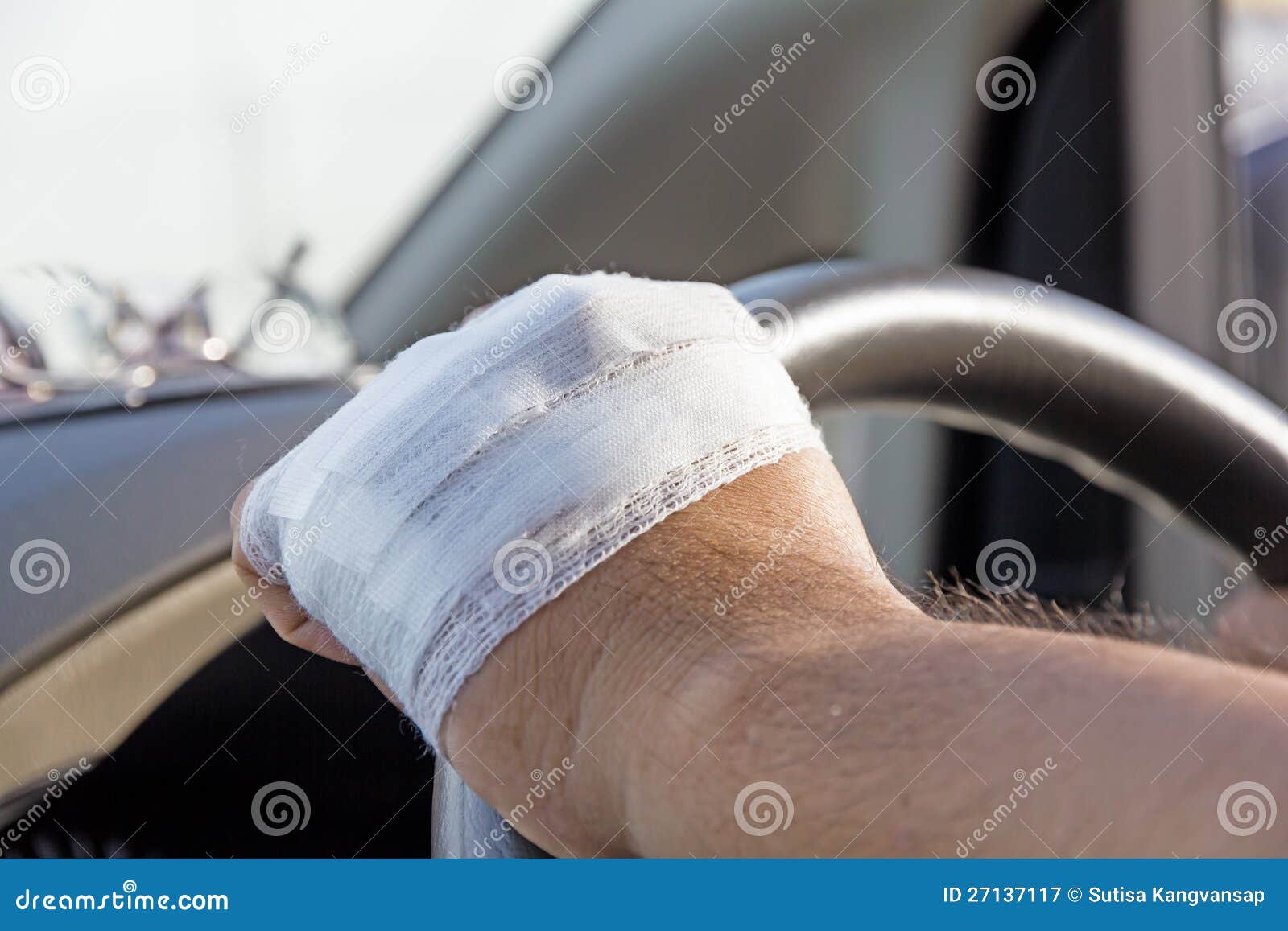 Mano vendada imagen de archivo. Imagen de mano, arreglo - 27137117