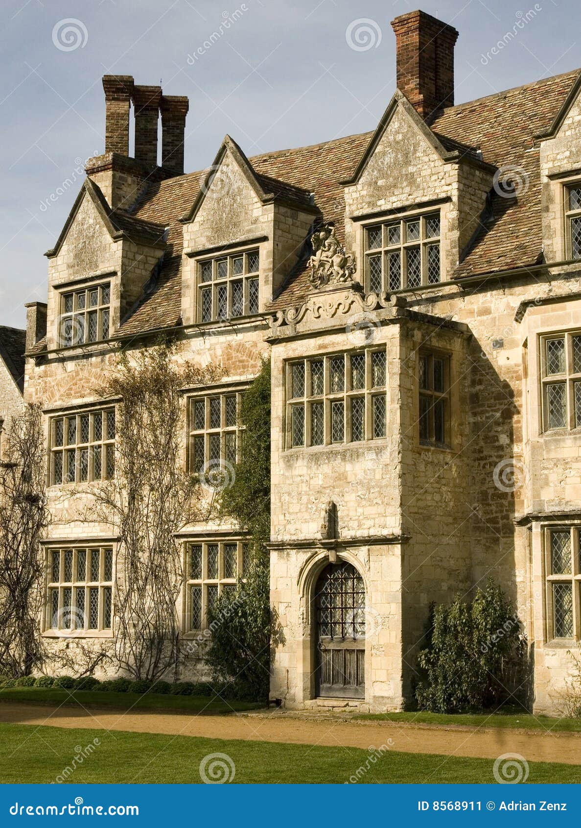 Manoir Anglais De Maison Vieux Image stock - Image du compartiment ...