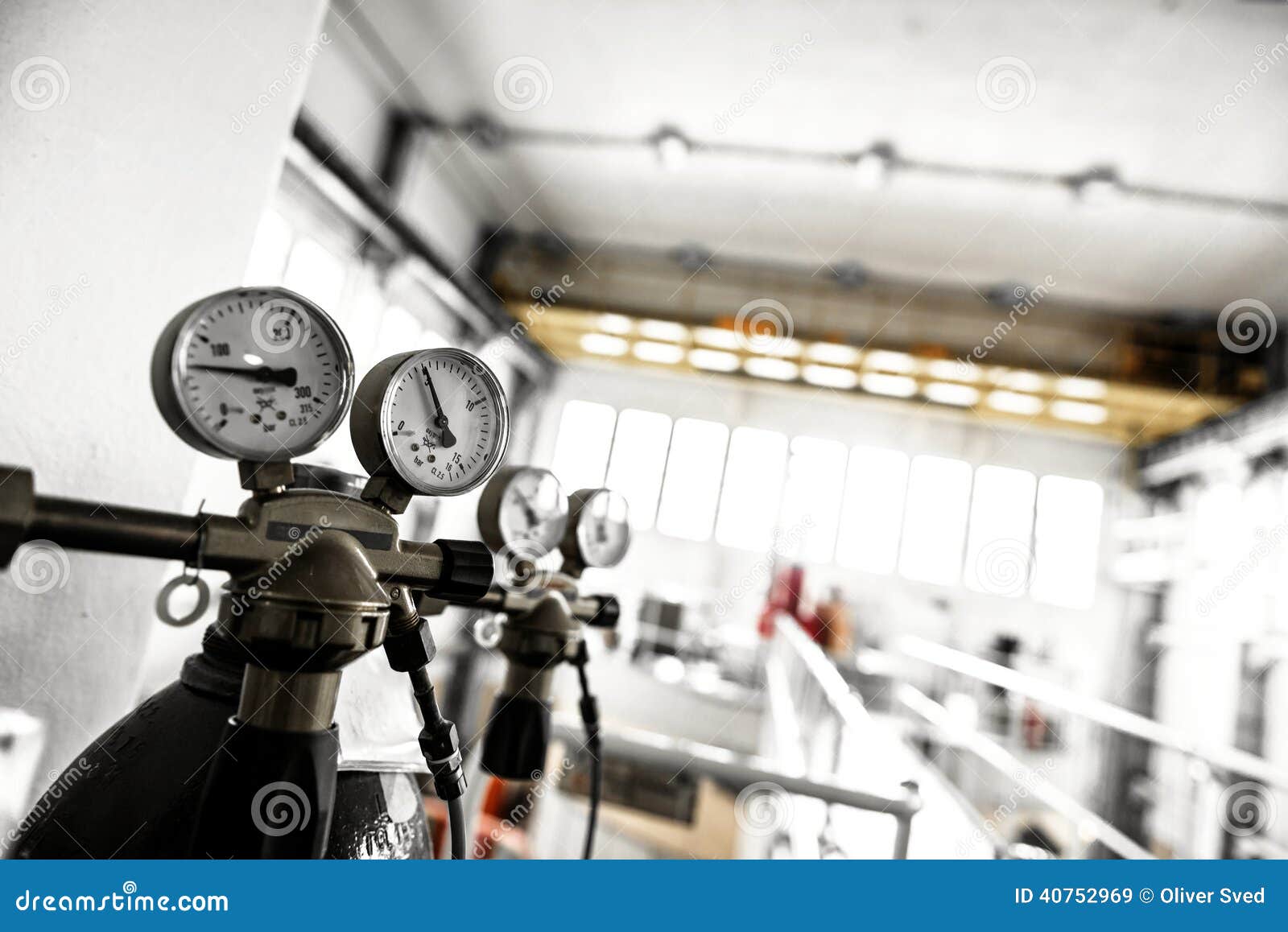 Manometer of an Air Compressor Stock Image - Image of pressurize ...