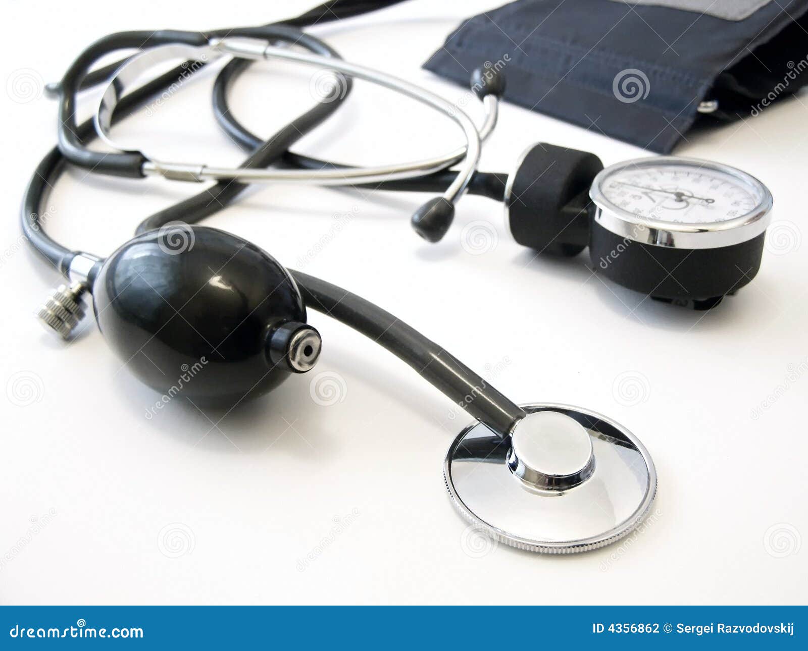 Manometer with stethoscope stock photo. Image of heal - 4356862