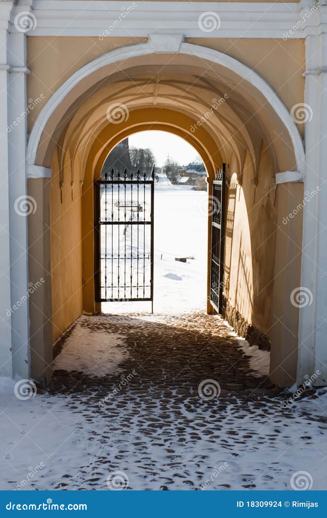 Manor Gate Arch stock photo. Image of facade, mansion - 18309924