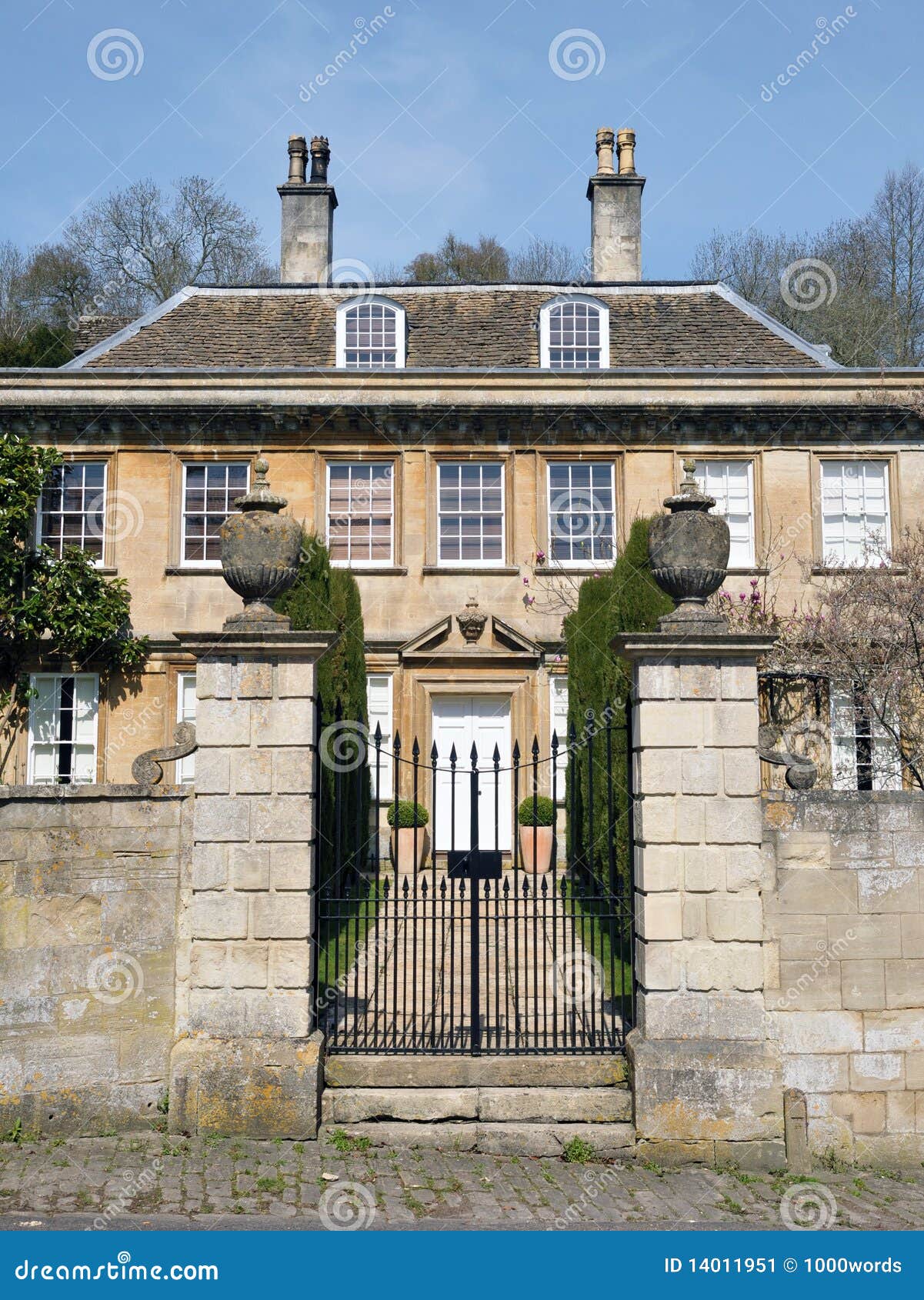 Manor House stock image. Image of home, entrance, holiday - 14011951