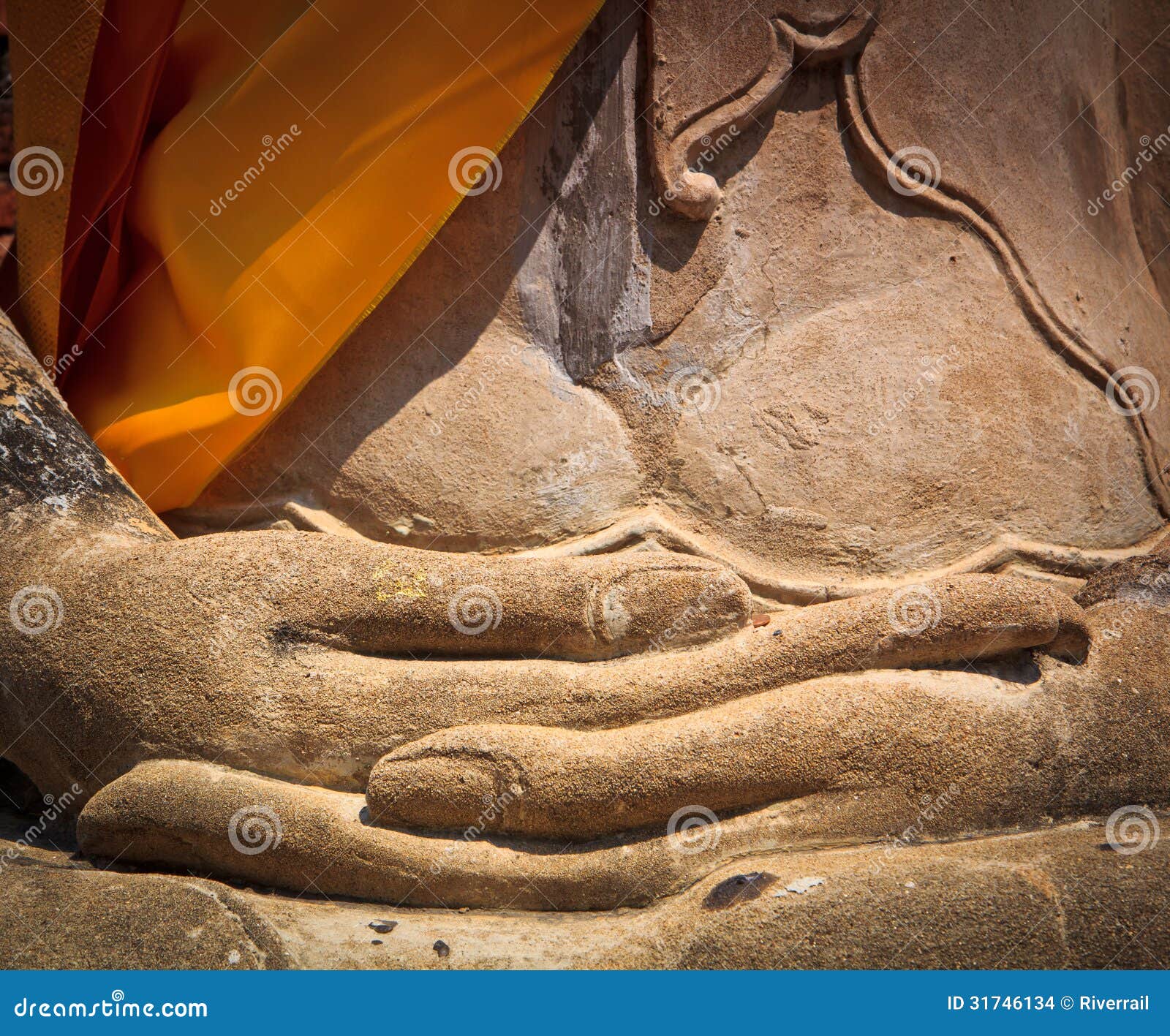 Manos De La Estatua De Buda Foto de archivo - Imagen de hombre, siamés ...