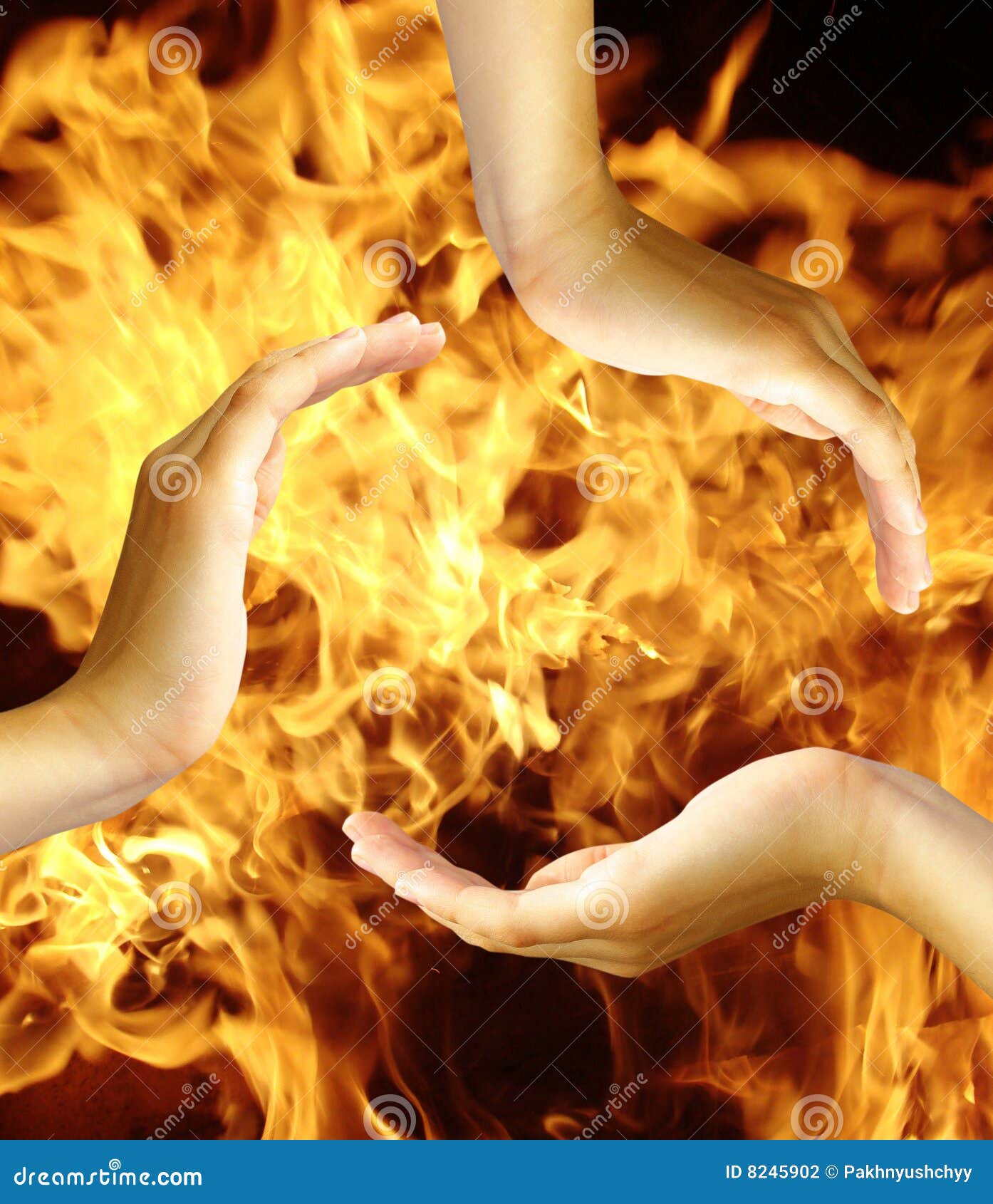 Manos en el fuego foto de archivo. Imagen de ciclo, alrededores - 8245902