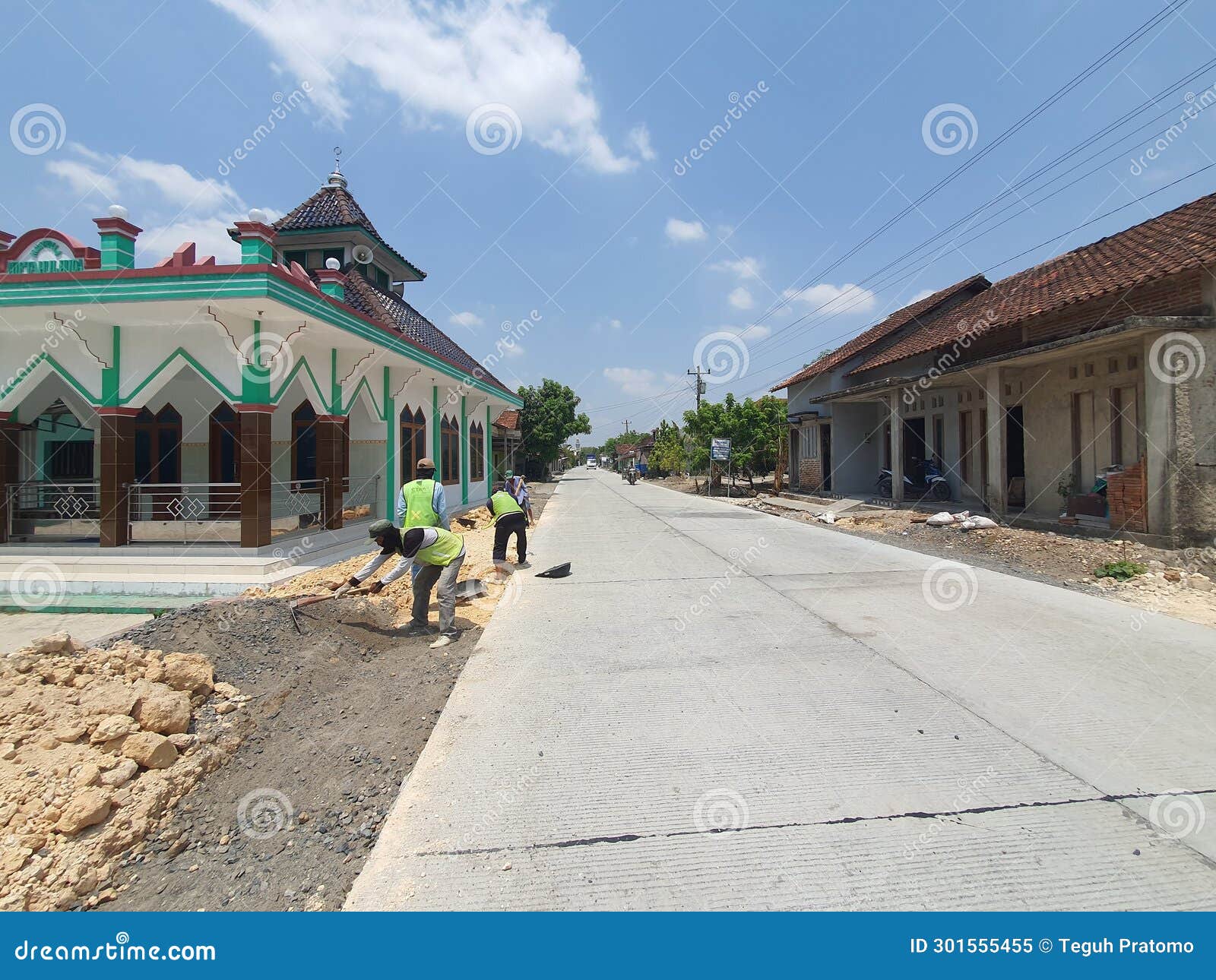 Manpower Road Construction Sukolilo Street Editorial Image - Image of ...