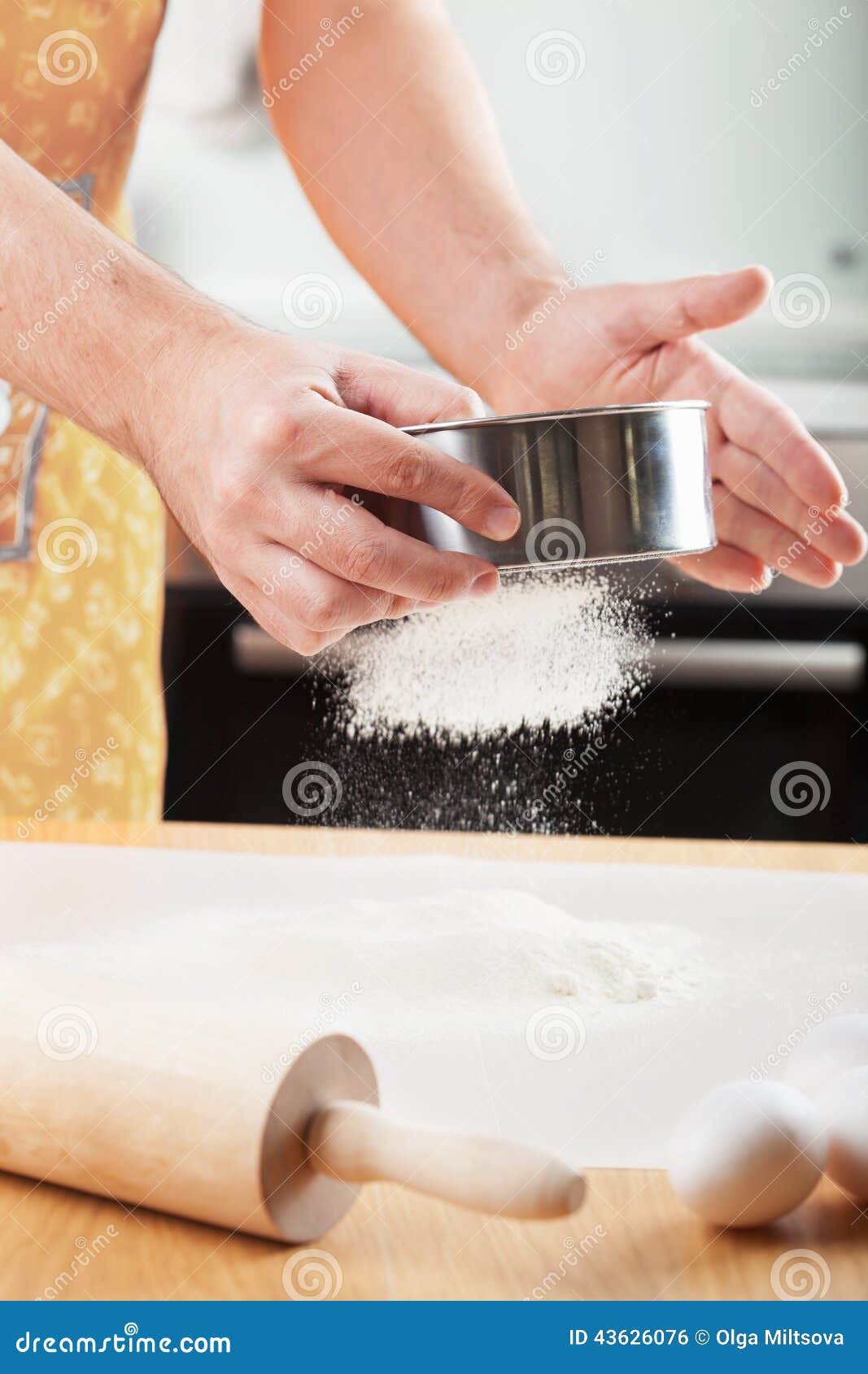 Mans Hands Sifting Flour through a Sieve for Baking Stock Photo - Image ...