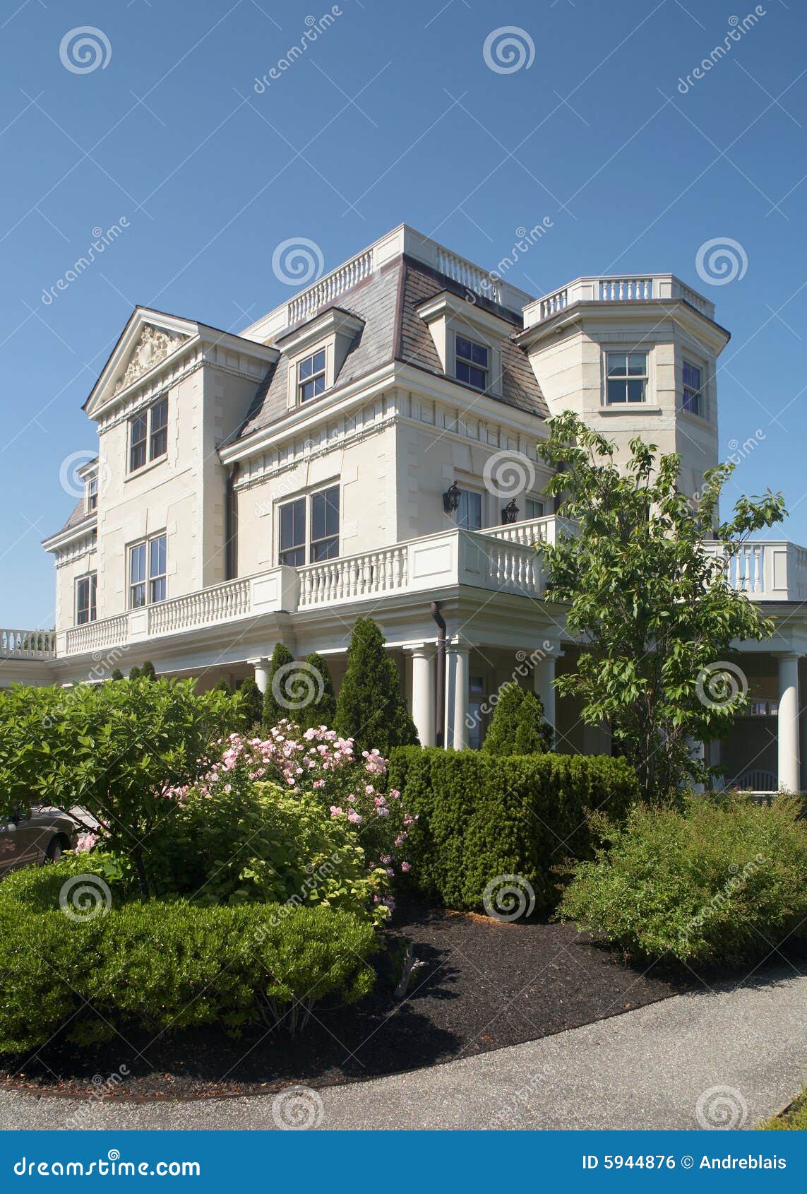 Mansion stock photo. Image of modern, construction, house - 5944876