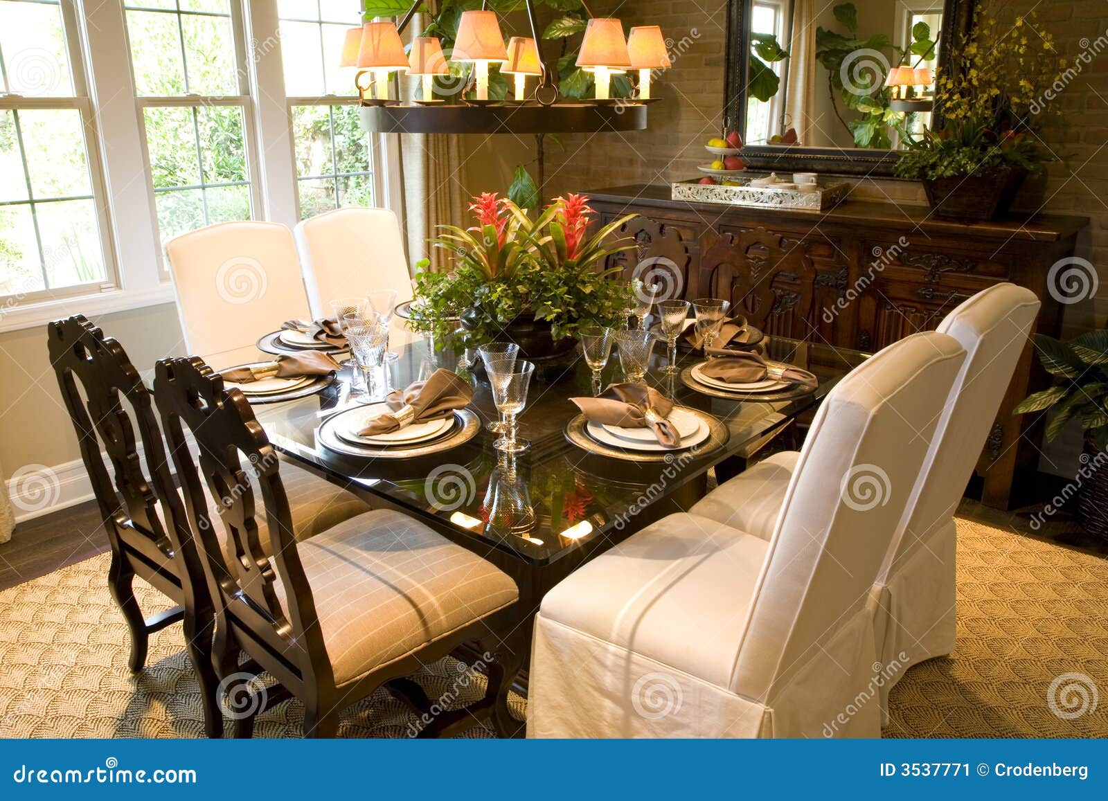 Mansion dining room stock image. Image of inside, house - 3537771