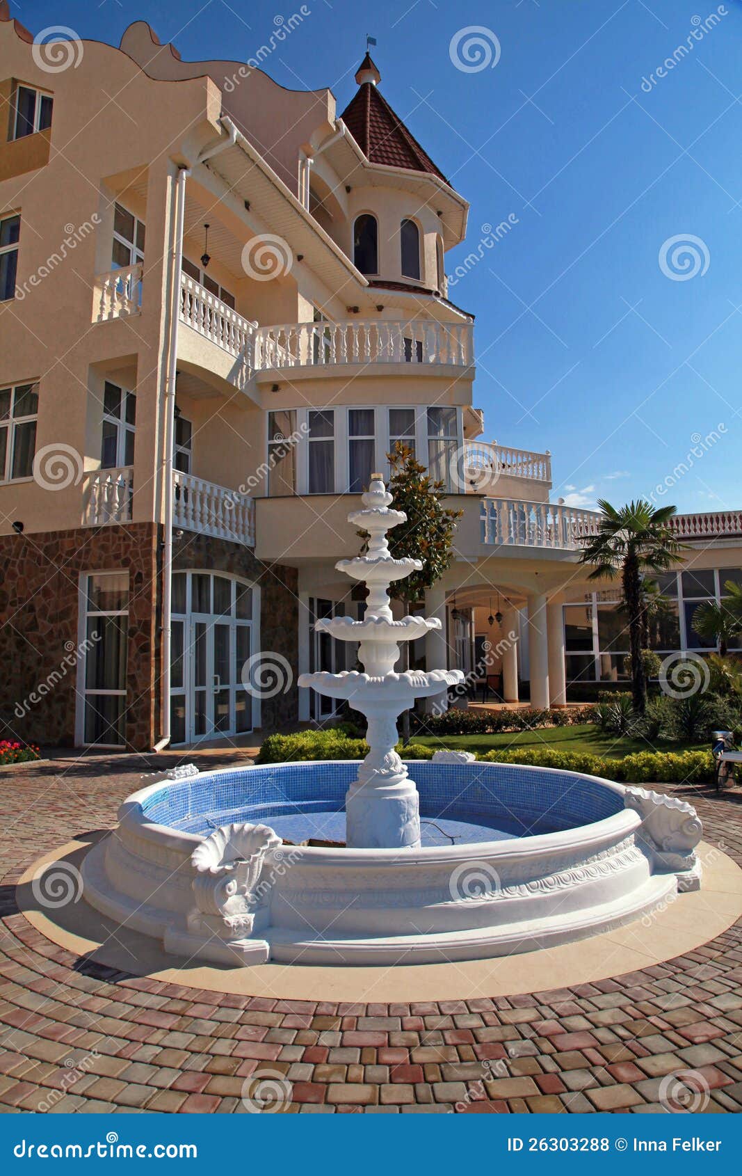 Mansion Exterior with Fountain Stock Photo - Image of brick, interior ...