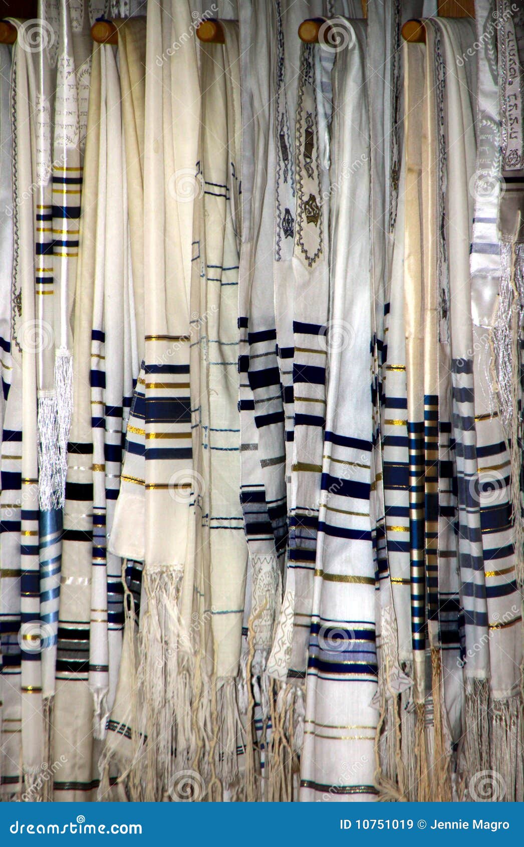 Mantones De Rezo Judíos O Tallit Imagen de archivo - Imagen de barra ...