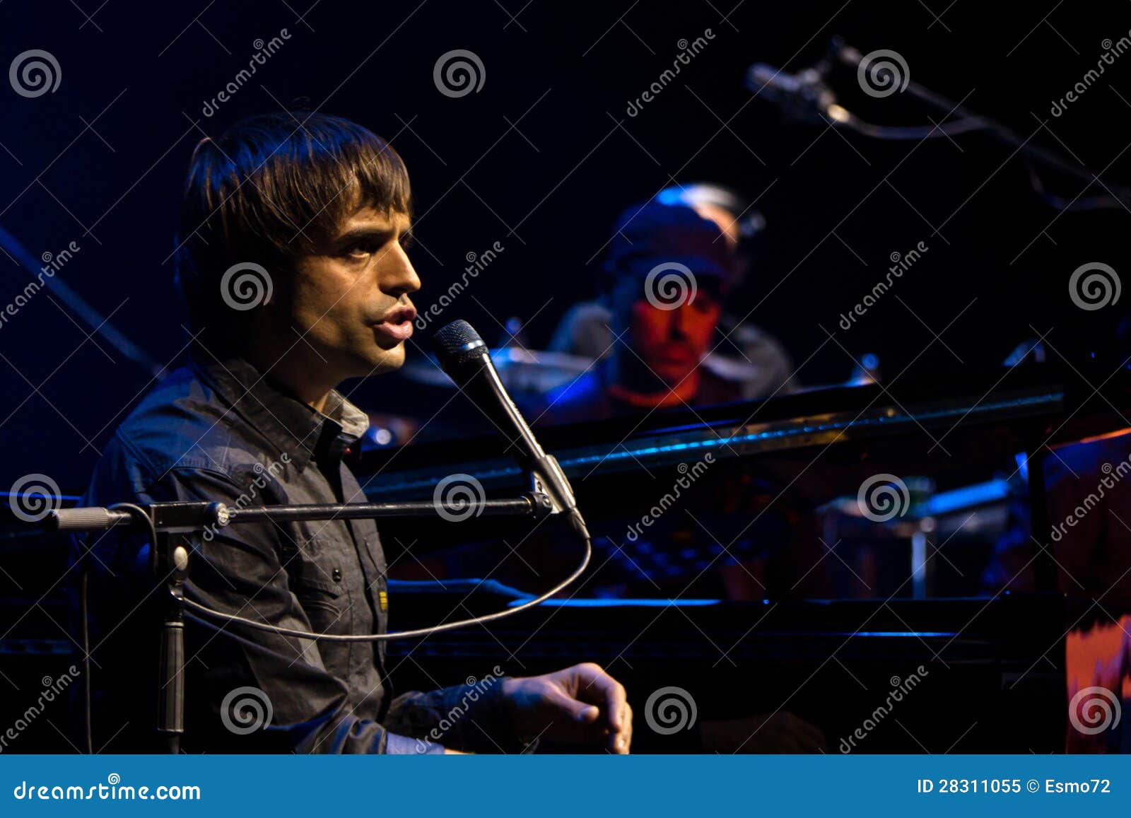 Manu Guix in Concert. Barcelona Editorial Image - Image of catalonia ...