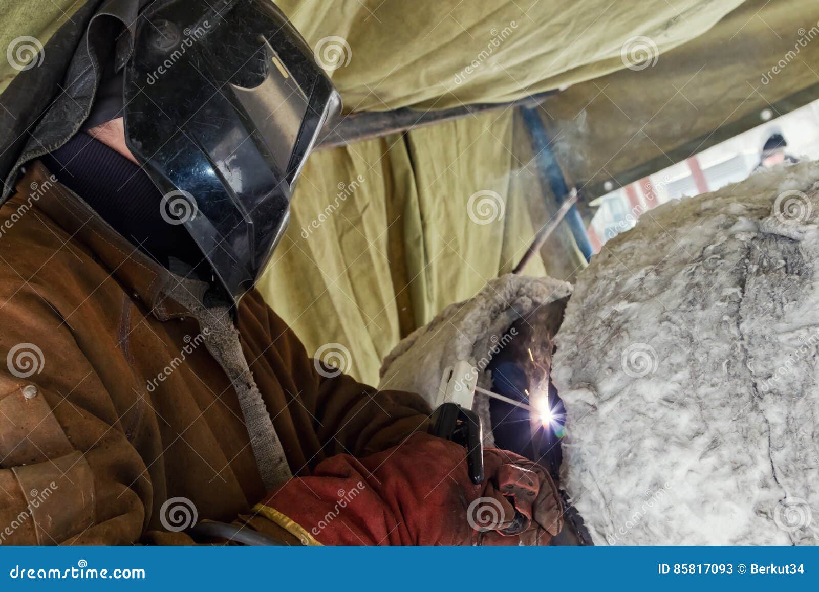 Manual Arc Welding Chromemolybdenum Pipe Stock Image - Image of ...