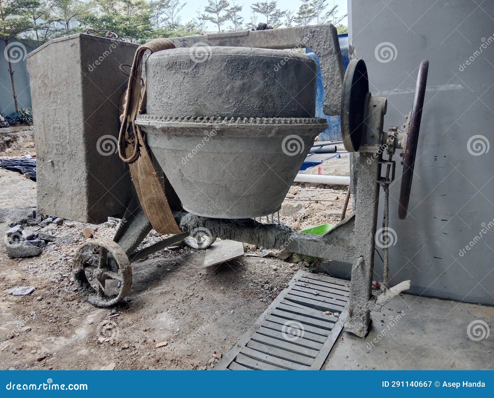Manual Cement Mixer Royalty-Free Stock Photography | CartoonDealer.com ...