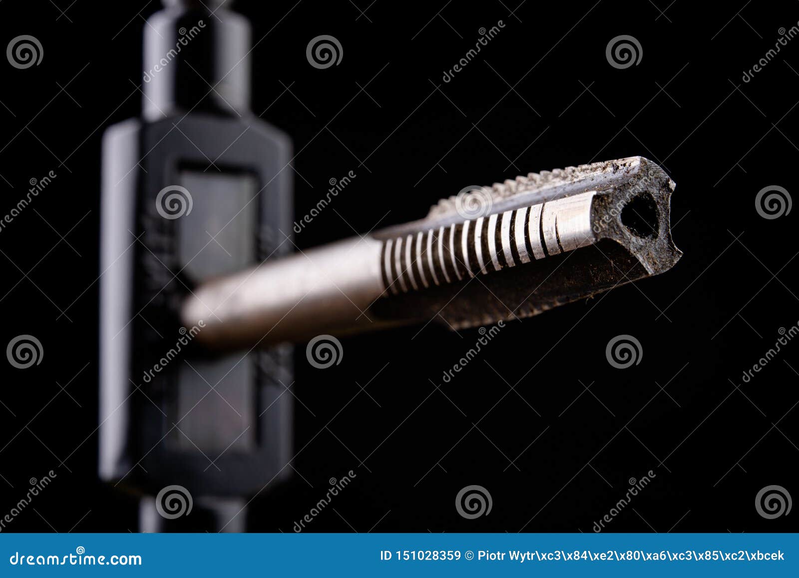 Manual Device for Thread Cutting in Metal. Locksmith Accessories for ...