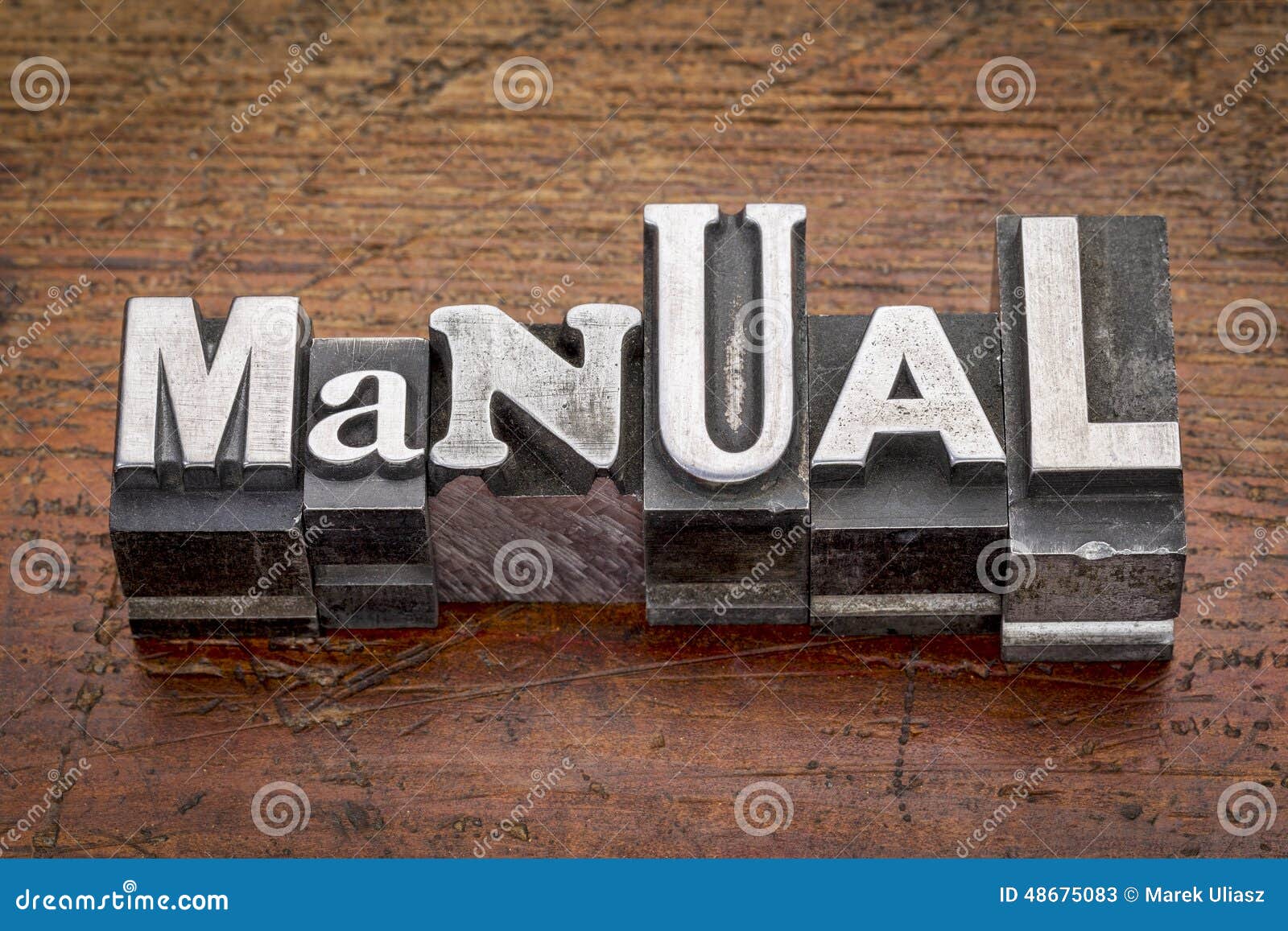 Manual en tipo del metal imagen de archivo. Imagen de tipo - 48675083