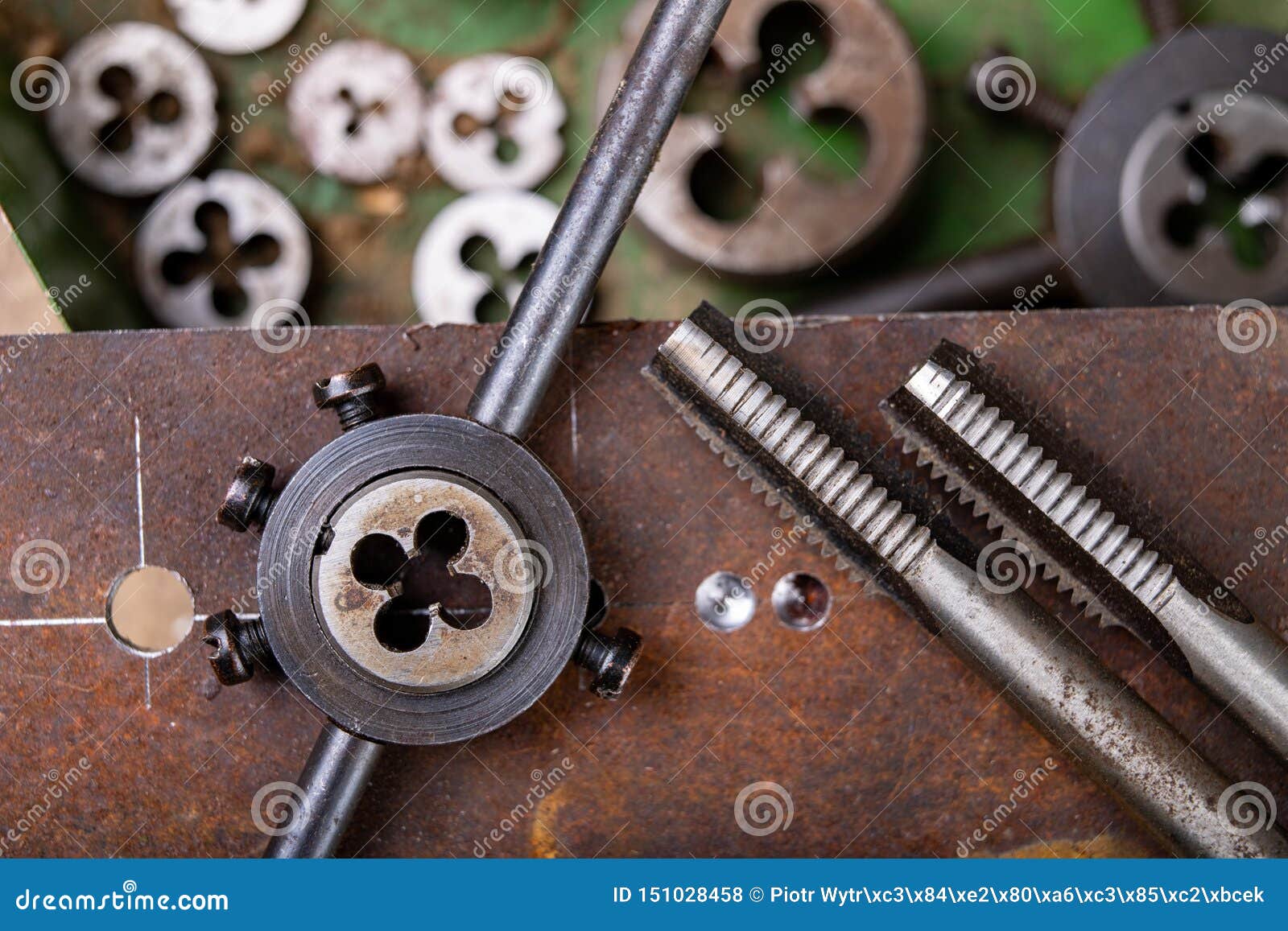 Manual Thread Cutting in Metal. Locksmith Accessories for Small Work in ...