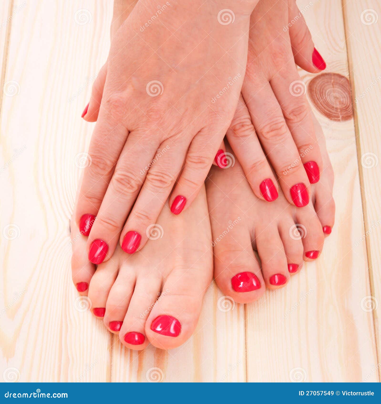 Manucure Et Pedicure. Rouge Image stock - Image du romantique, santé ...