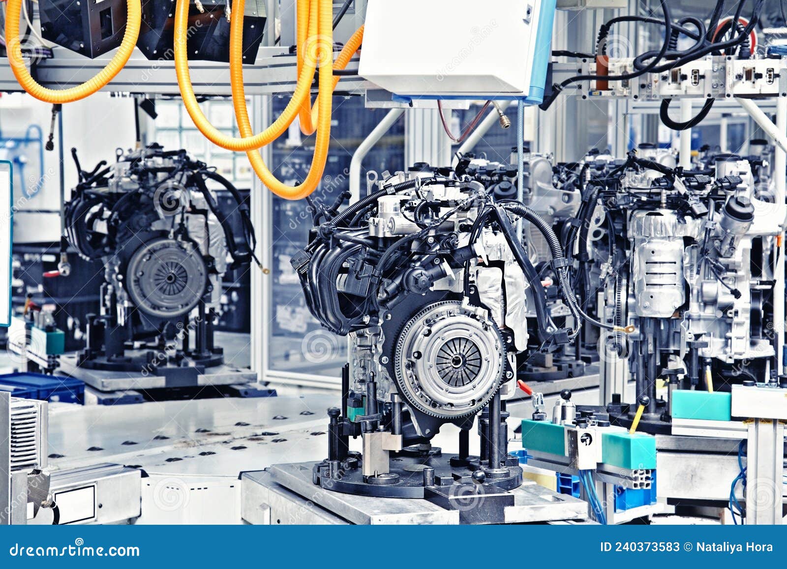 Manufacturing of Car Engine Stock Image - Image of industrial, engine ...