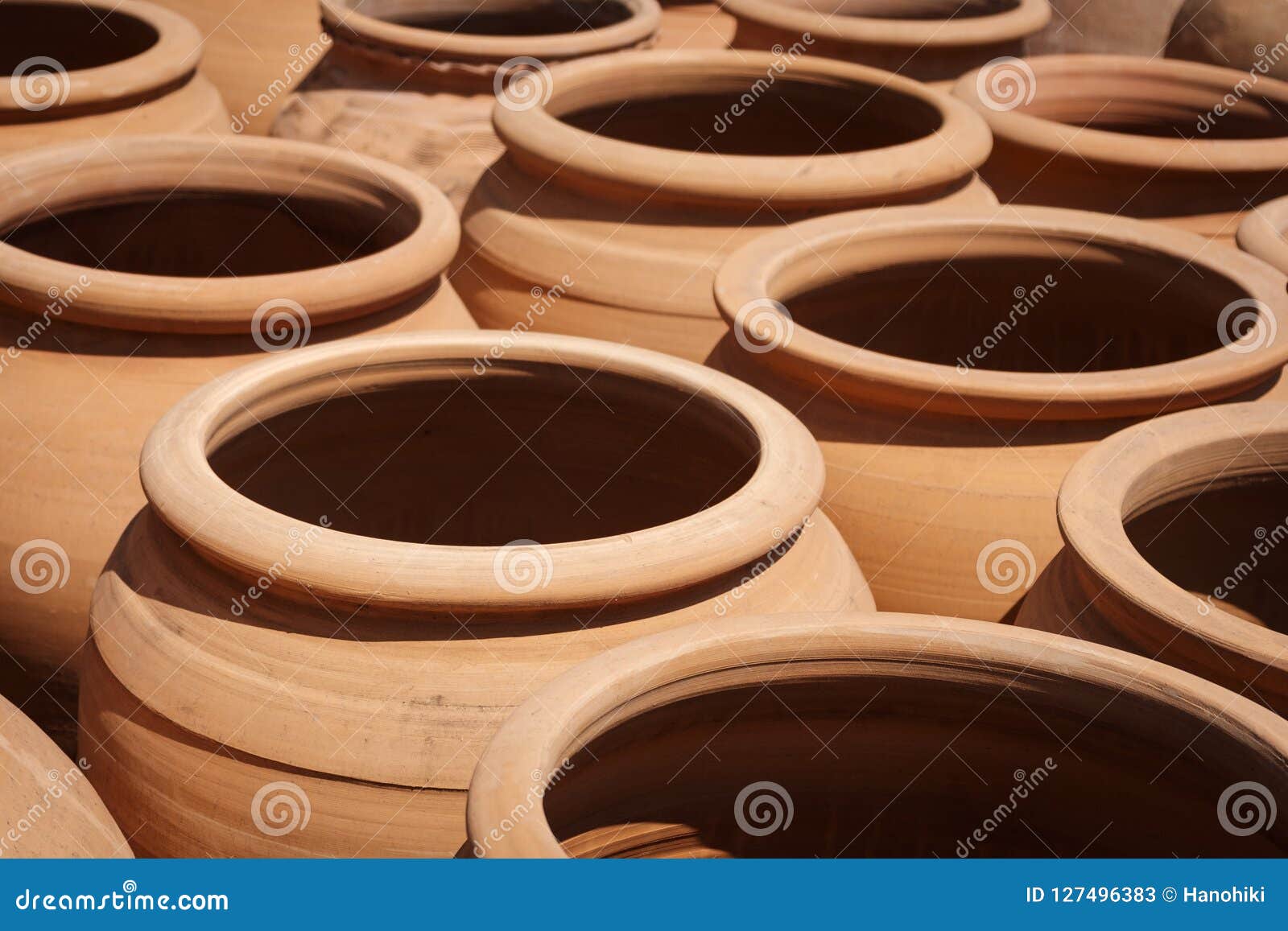 Many Clay Pots, Empty Clay Pot Collection Stock Image - Image of store ...