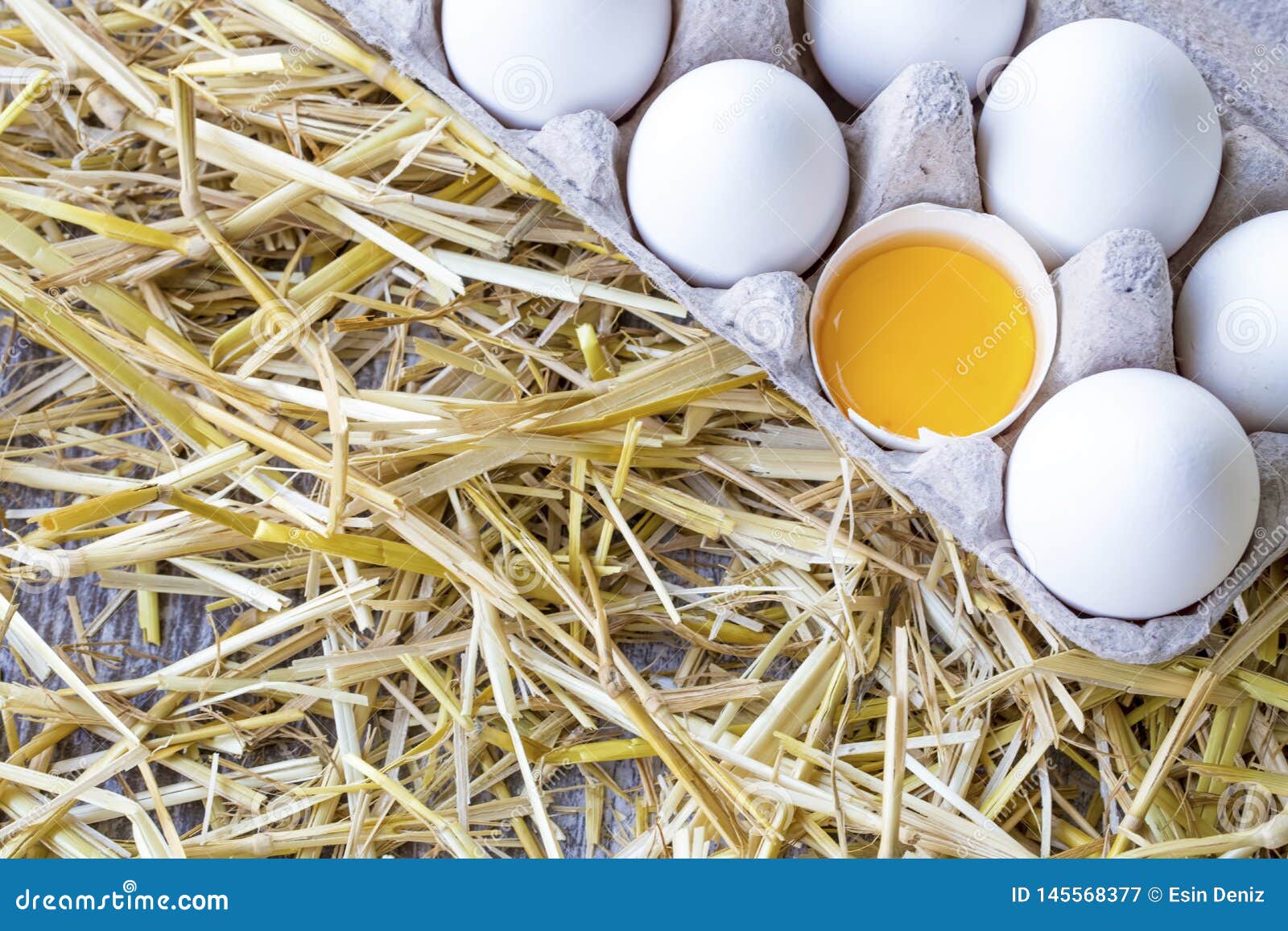 Many Eggs Lie on the Background of Hay, Top View Stock Image - Image of ...