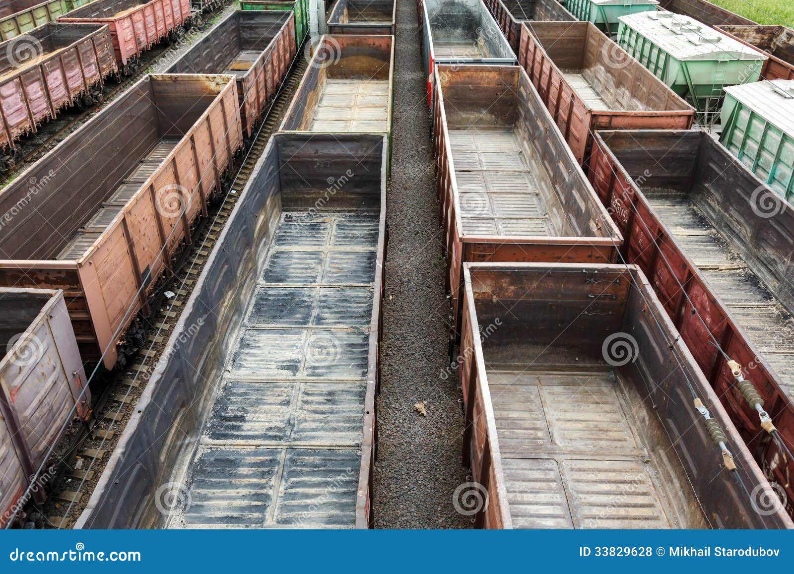 Many empty wagons stock photo. Image of transport, railroad - 33829628