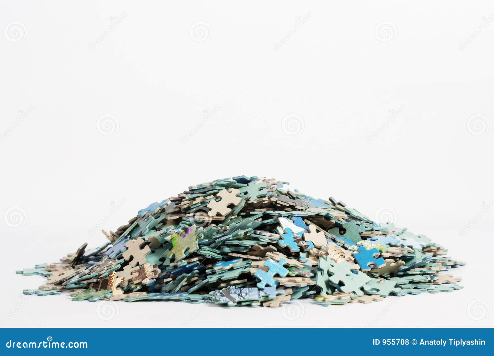 Many pieces of puzzle stock photo. Image of abstracts, pattern - 955708