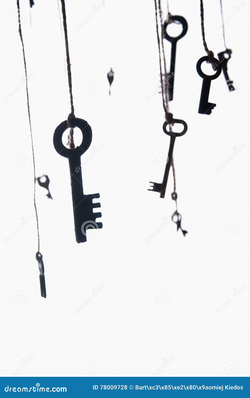 Many Rustic Keys Hanging on String. Selective Focus Stock Photo - Image ...