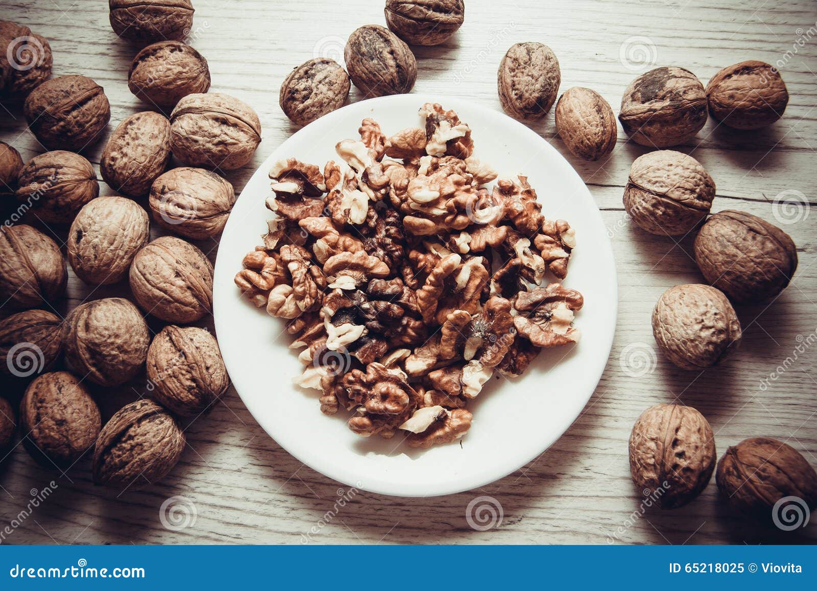 Many walnuts stock image. Image of shell, flavor, nutriceutical - 65218025