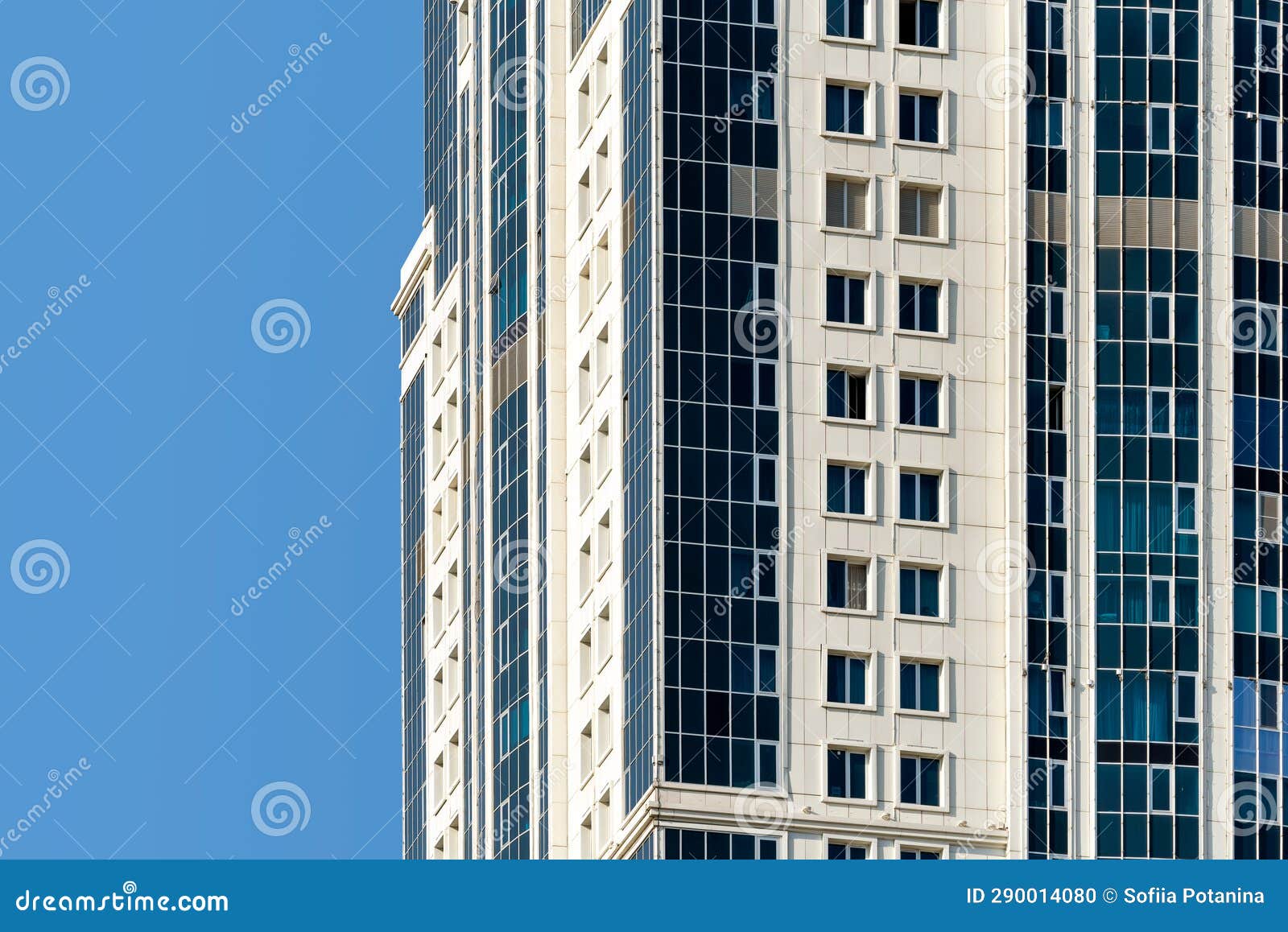 Many Windows and Walls Facade of a Modern Skyscraper without People ...