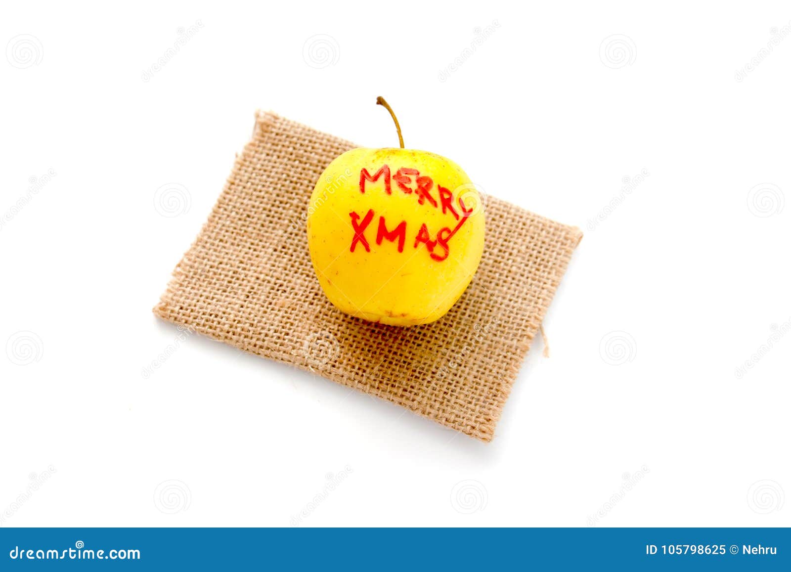 Manzana madura amarilla imagen de archivo. Imagen de feliz - 105798625