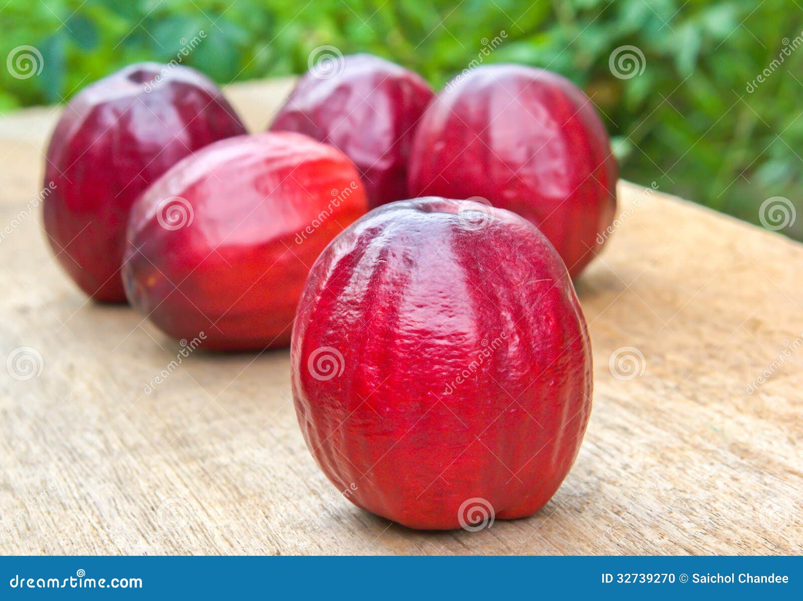 Manzana malaya foto de archivo. Imagen de jugo, maduro - 32739270