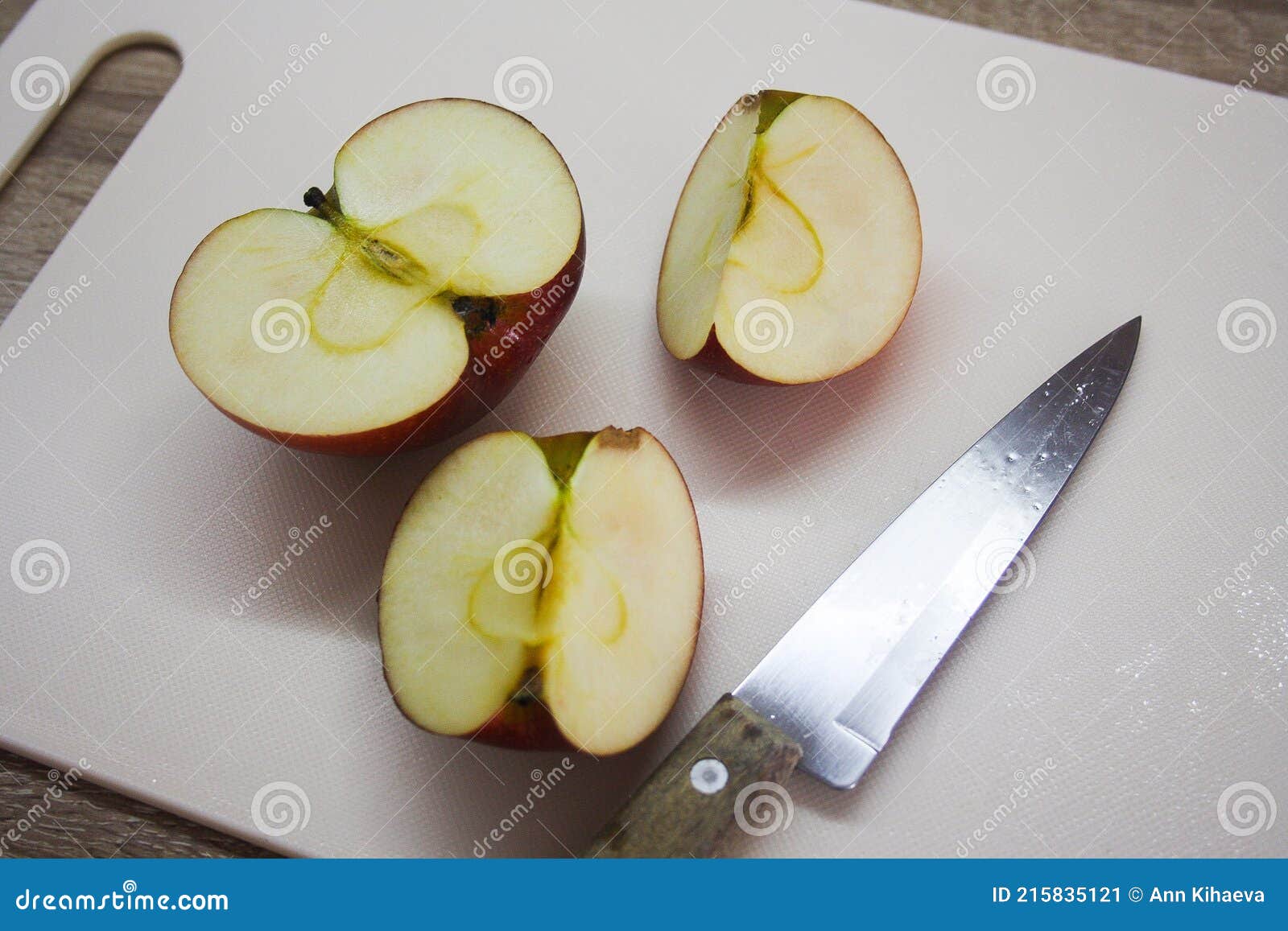 Manzana imagen de archivo. Imagen de rojo, alimento - 215835121