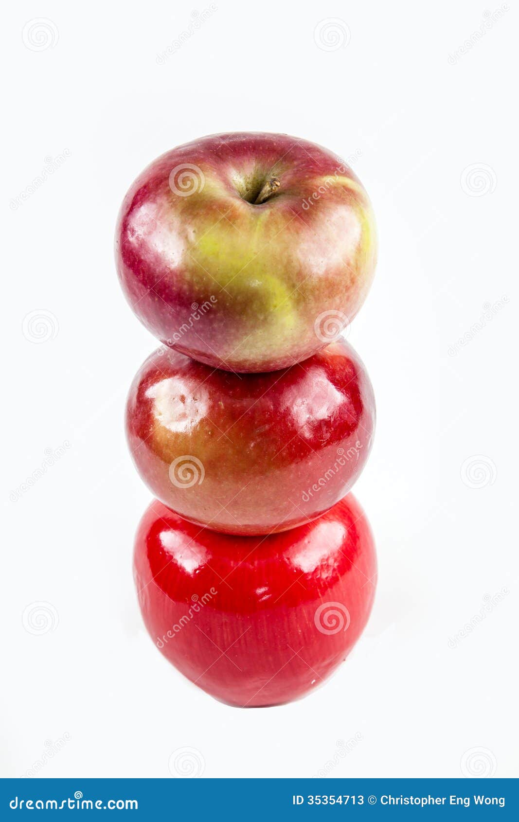 Manzanas apiladas imagen de archivo. Imagen de anaranjado - 35354713