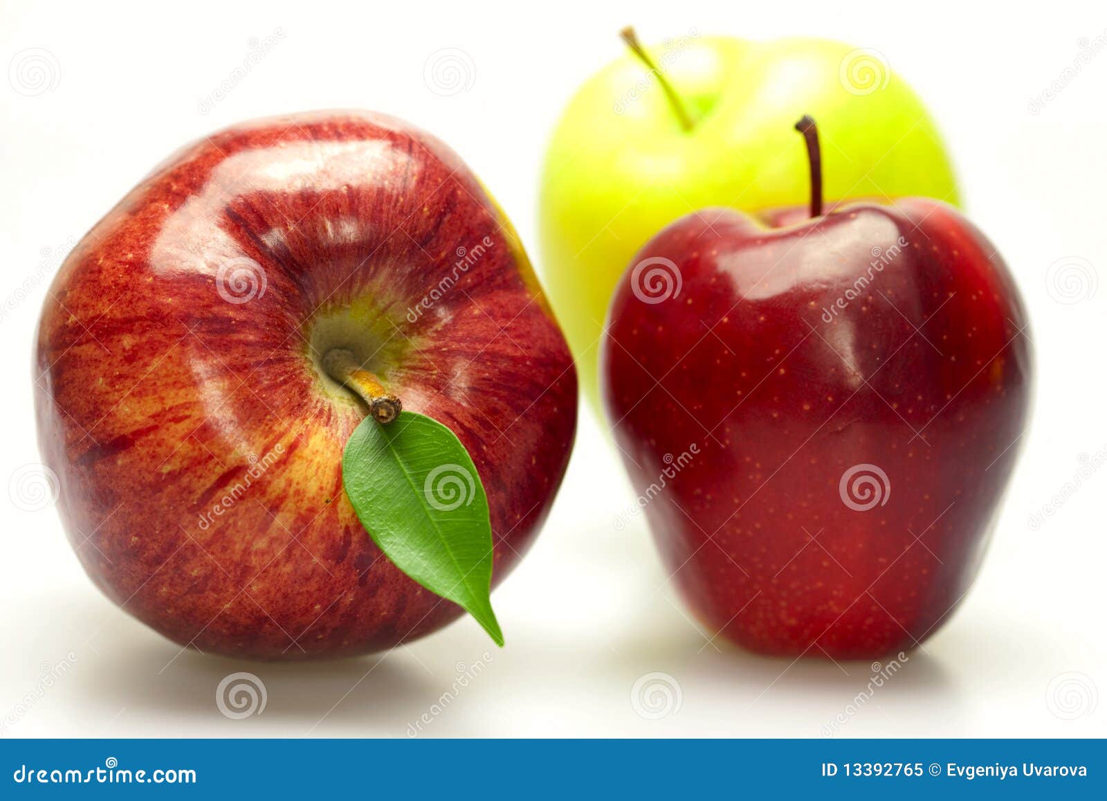 Manzanas rojas imagen de archivo. Imagen de comer, color - 13392765