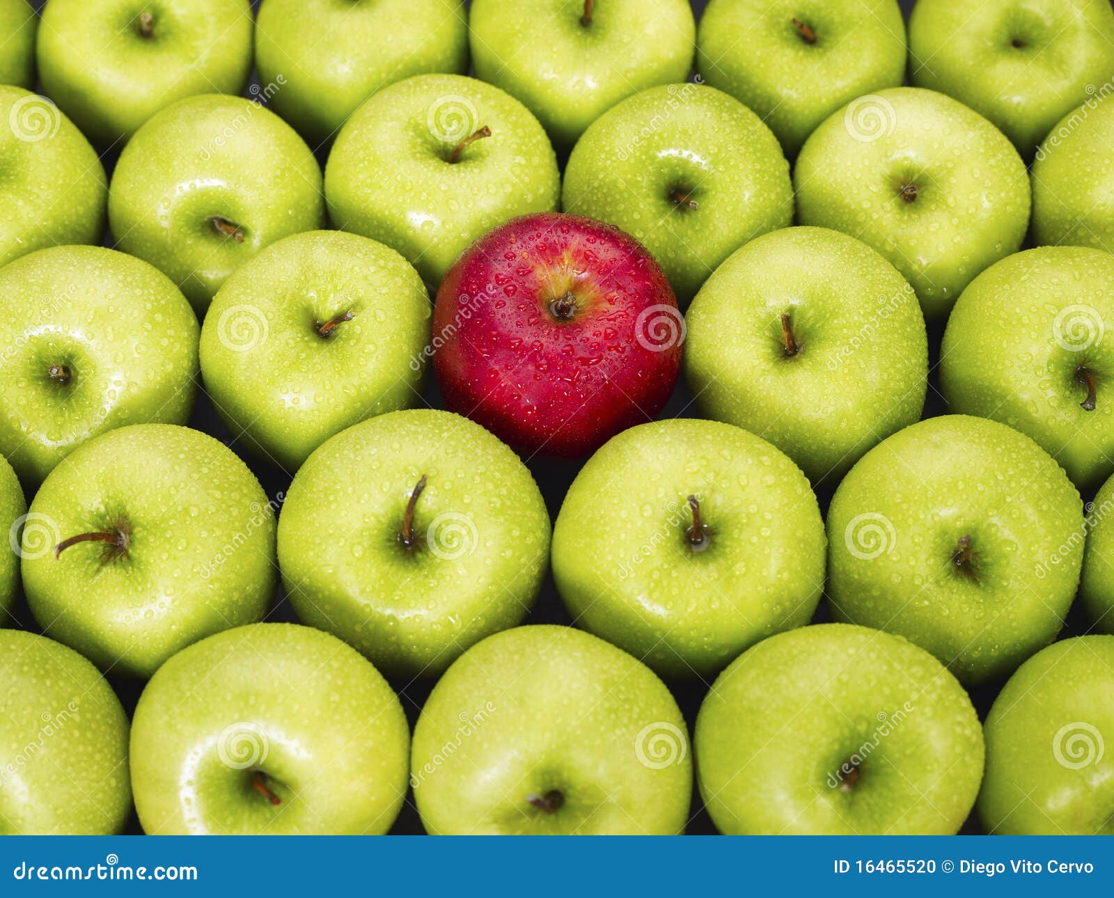 Manzanas rojas y verdes foto de archivo. Imagen de manzanas - 16465520